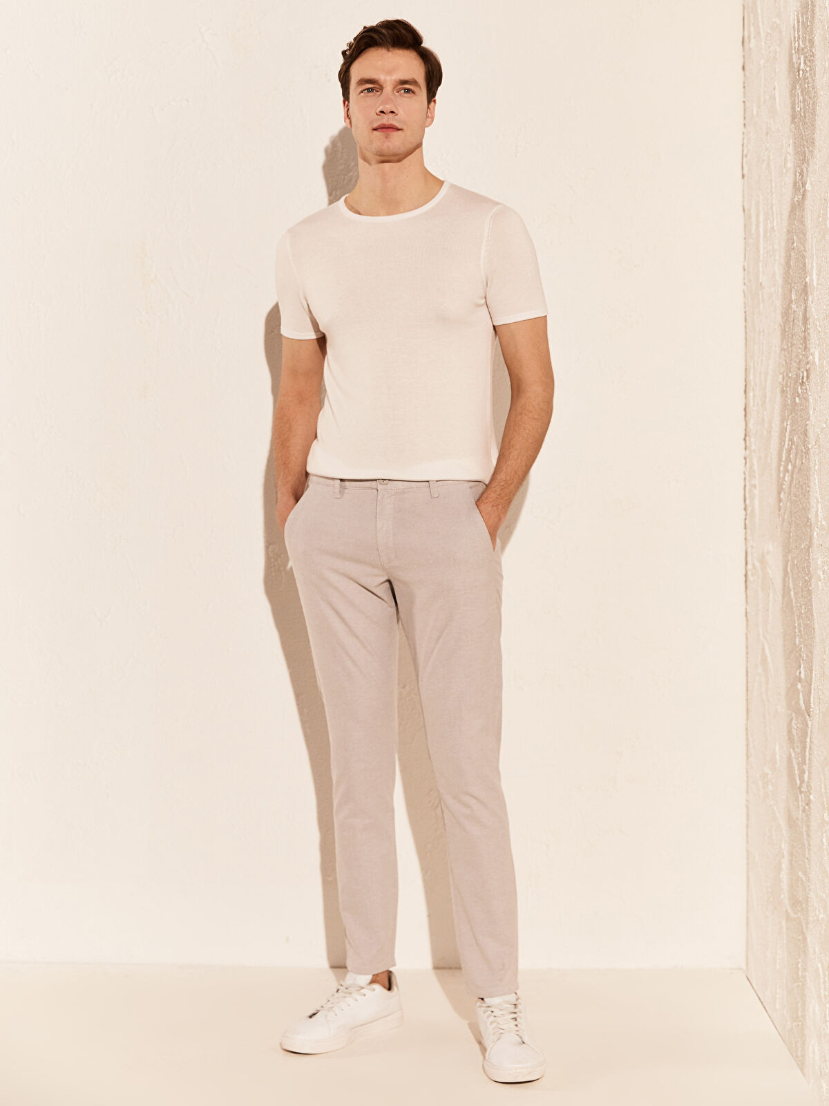 Slim Fit Dokulu Pantolon