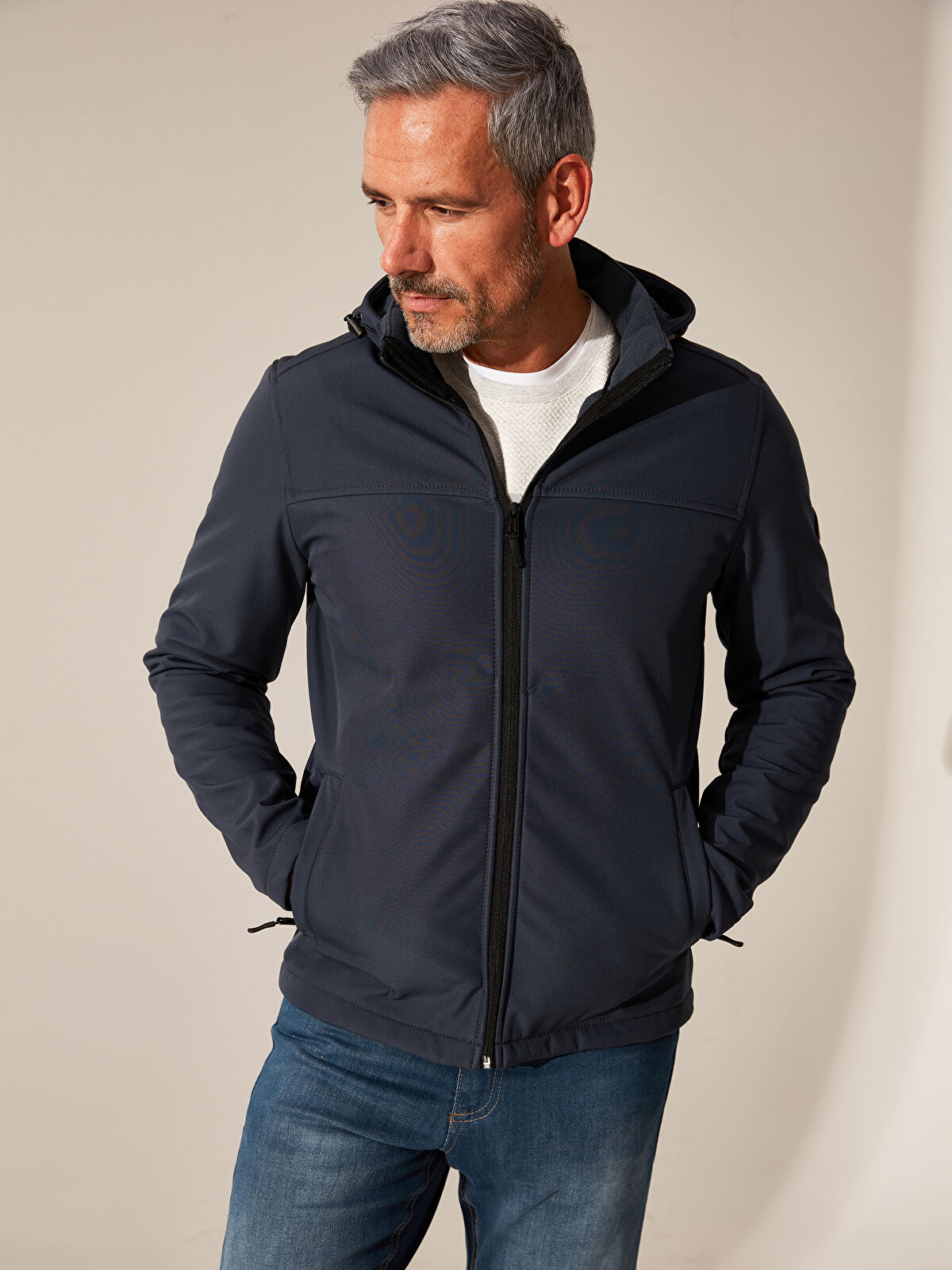 Outdoor Kapüşonlu Softshell Mont Outdoor Kapüşonlu Softshell Mont