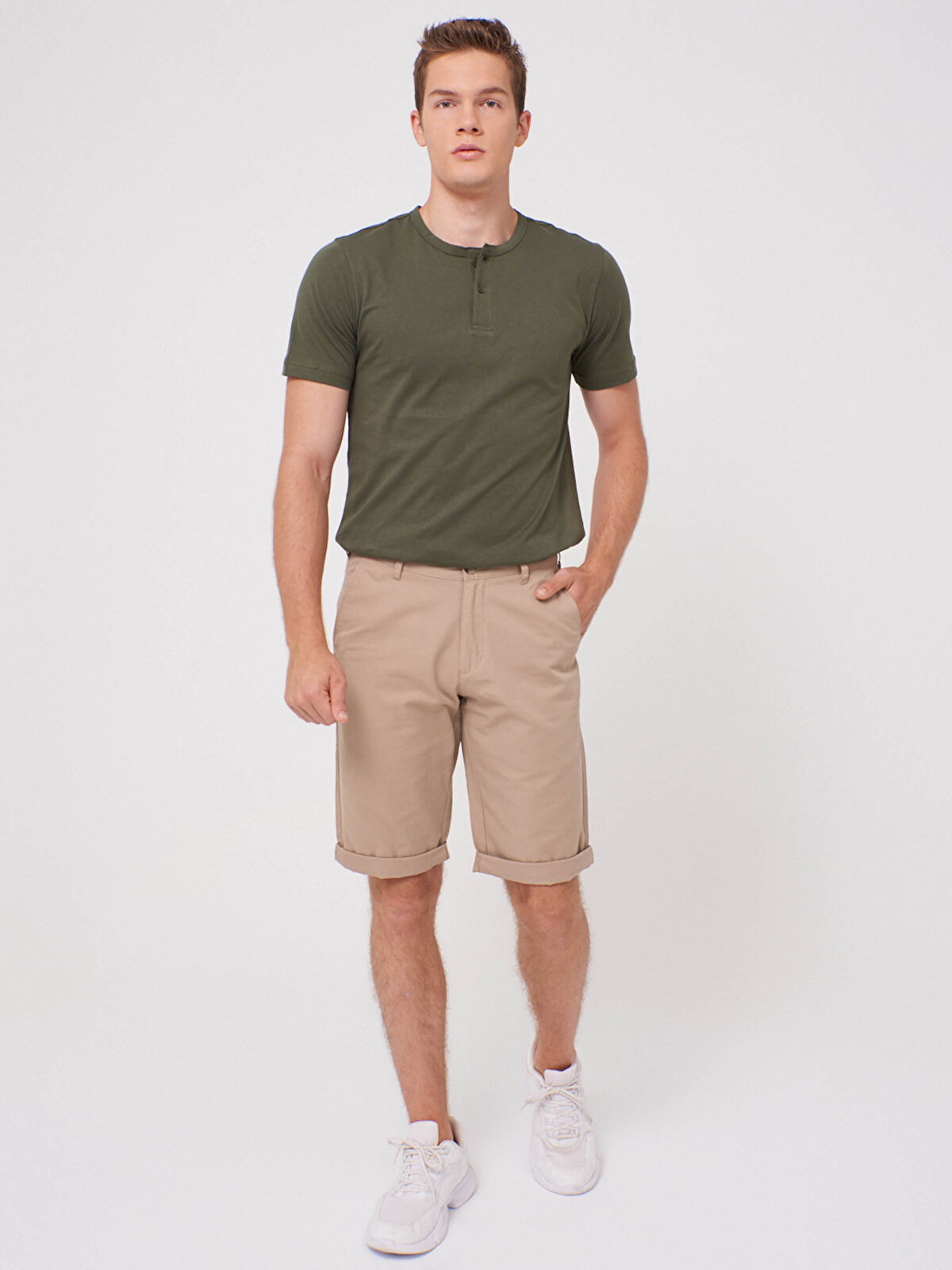 Regular Fit Basic Bermuda Erkek Şort Regular Fit Basic Bermuda Erkek Şort