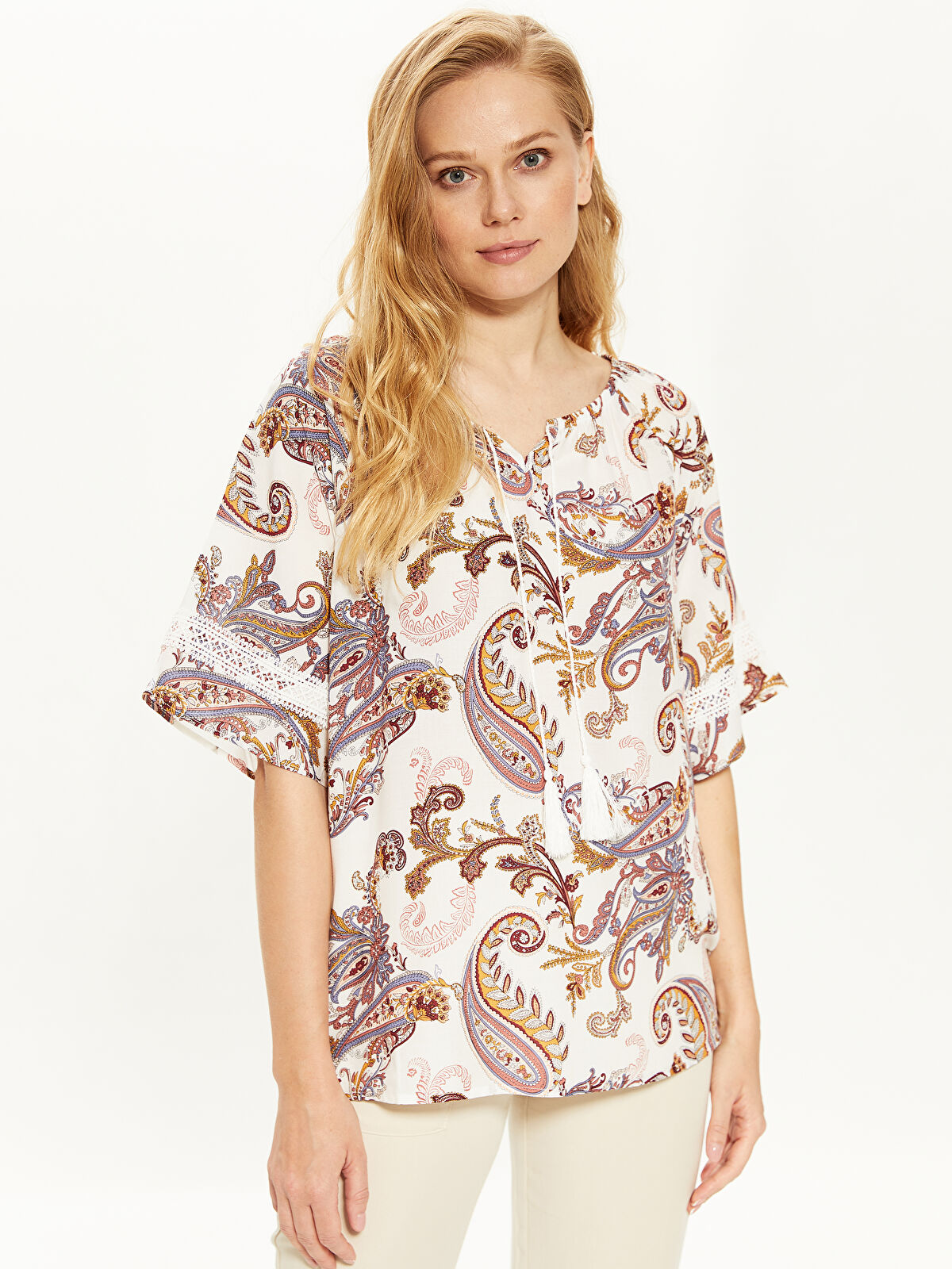 LCW GRACE Standart Fit Kısa Kollu Kadın Bluz