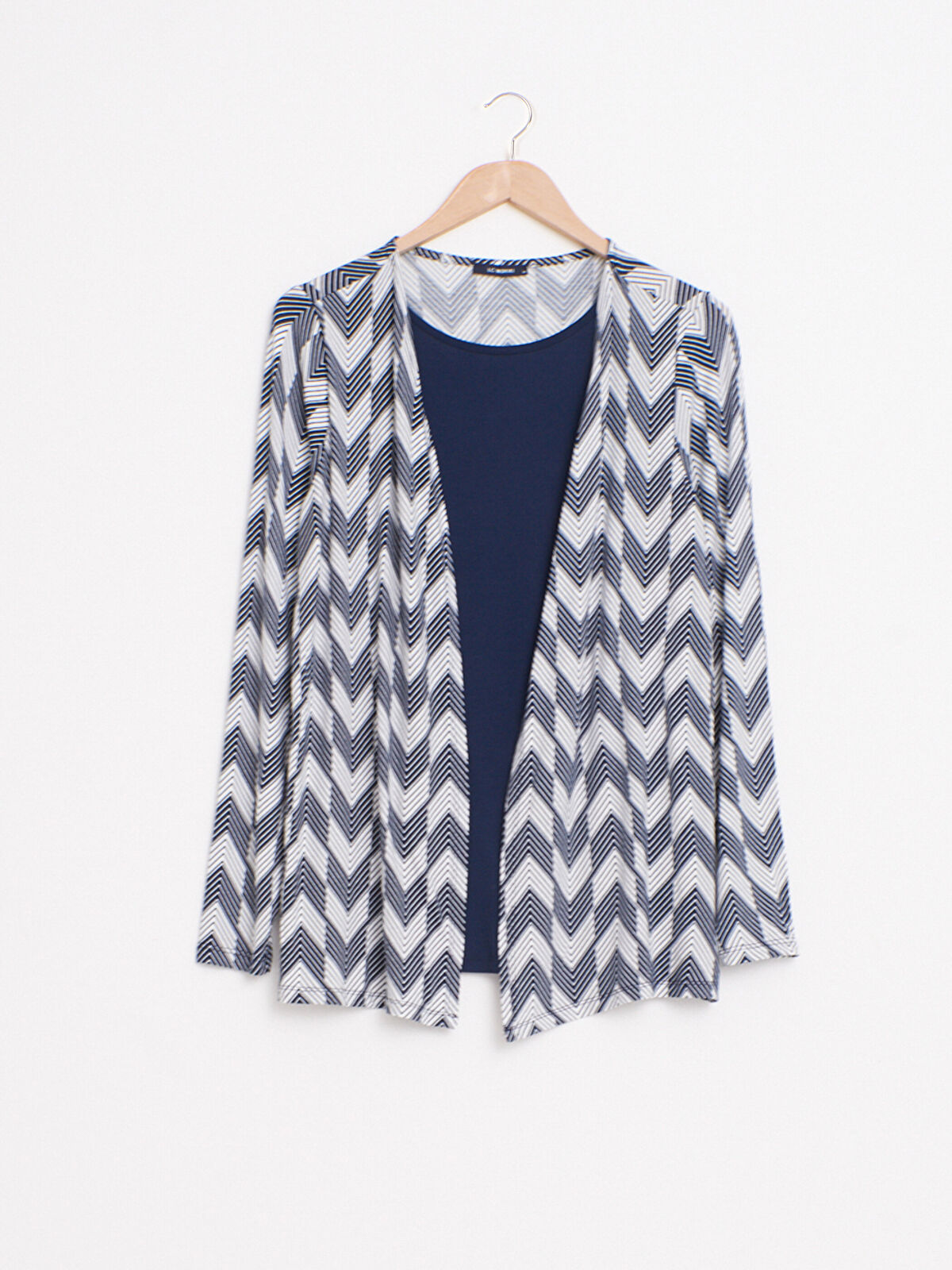 Desenli Viskon Hırkalı Tişört