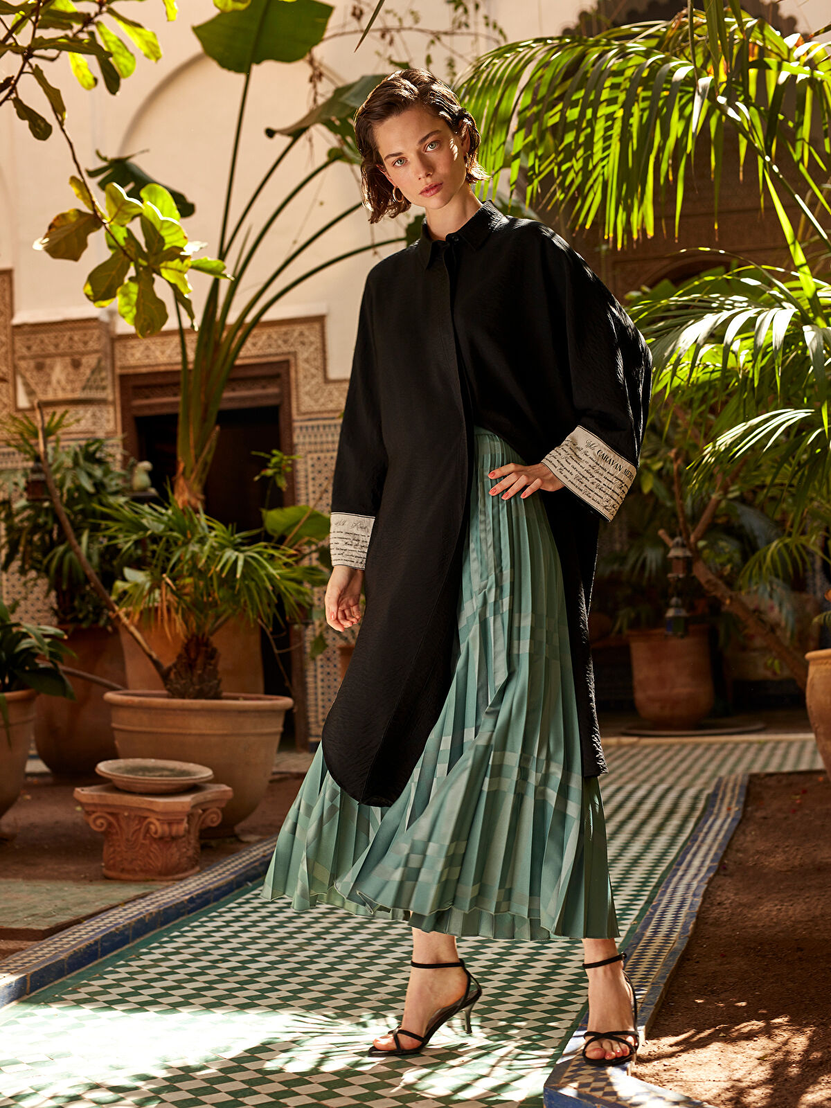 Kendinden Desenli Uzun Pileli Etek