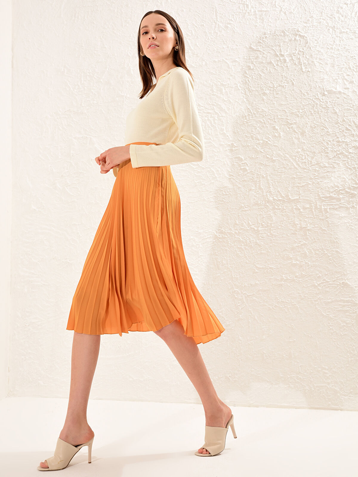 LCW CASUAL Standart Fit Saten Kadın Etek