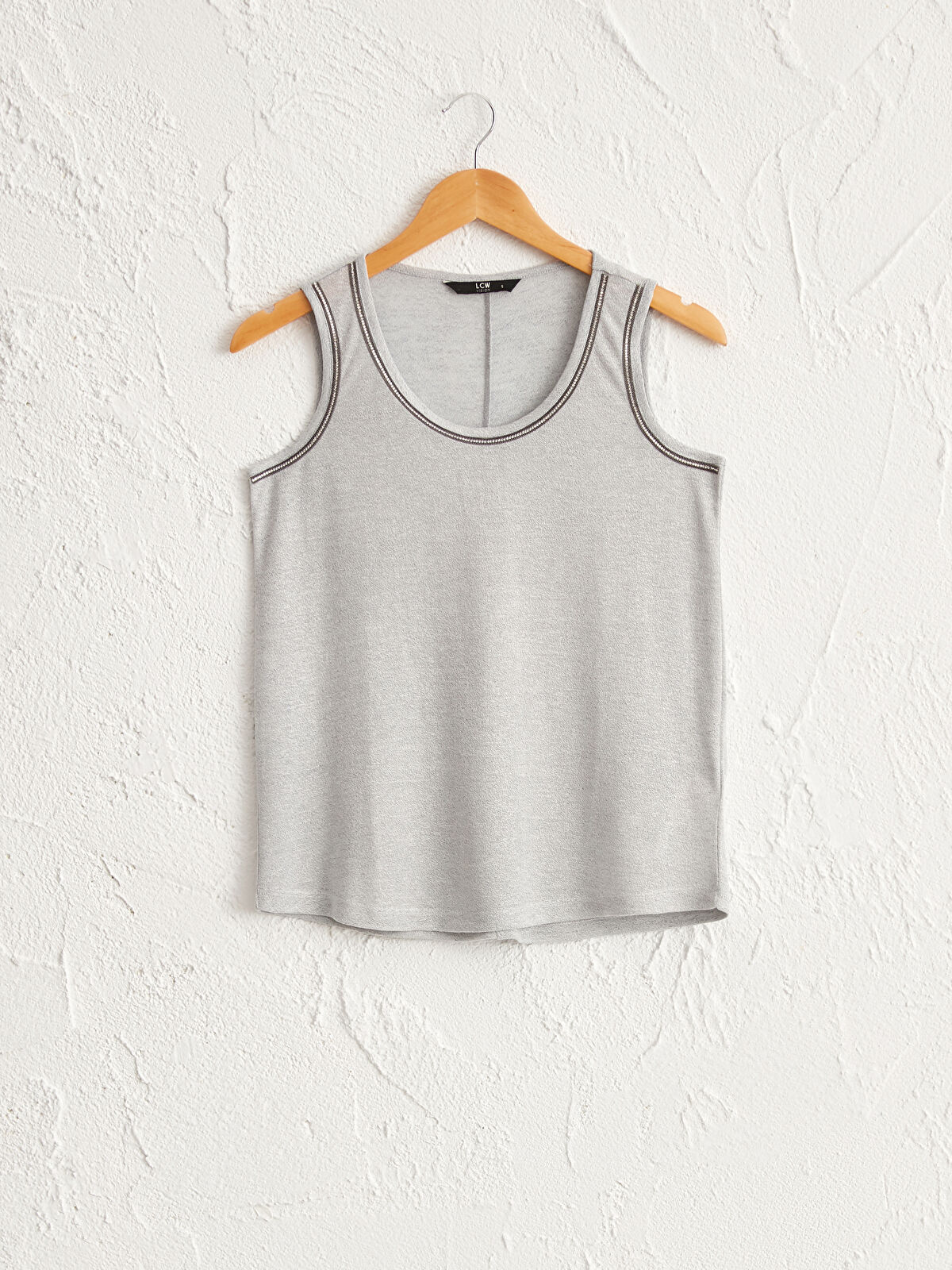 Dokulu Kumaştan Boncuk İşlemeli Atlet