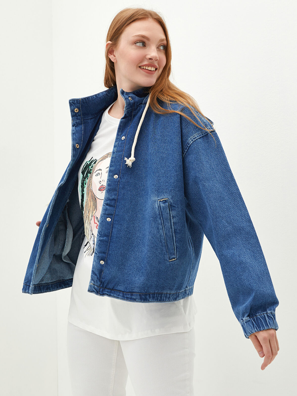 Kapüşonlu Crop Uzun Kollu Kadın Jean Ceket