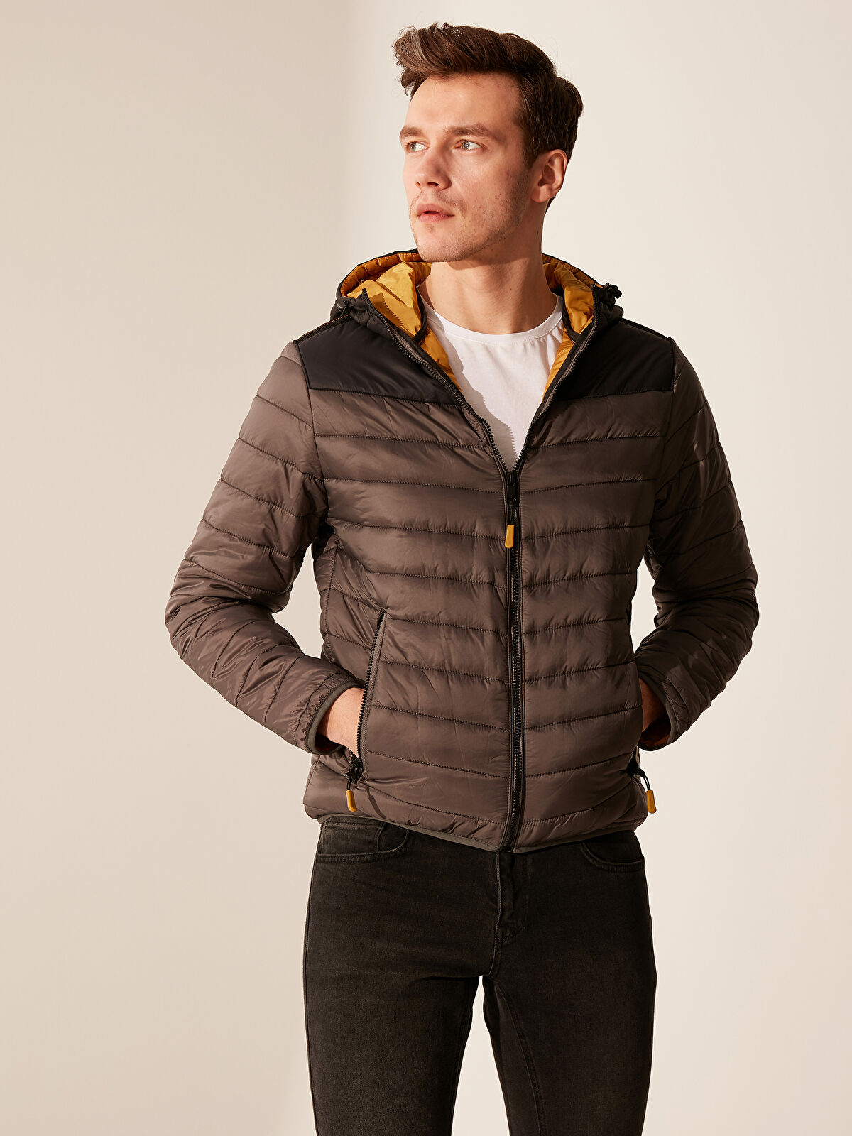 Outdoor Standart Kalıp Kapüşonlu Kalın Erkek Şişme Mont