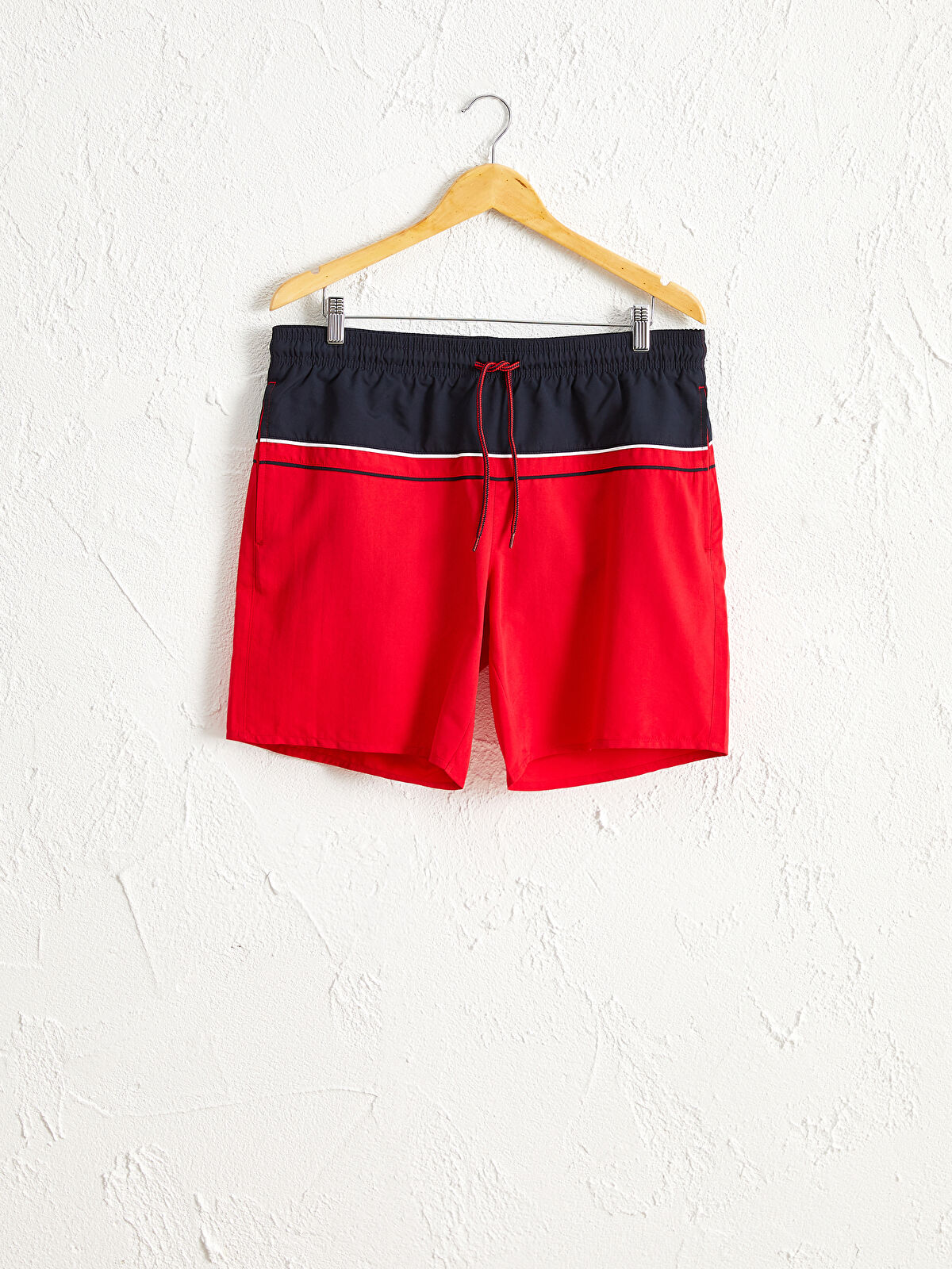 Diz Hizası Boy Baskılı Deniz Şortu