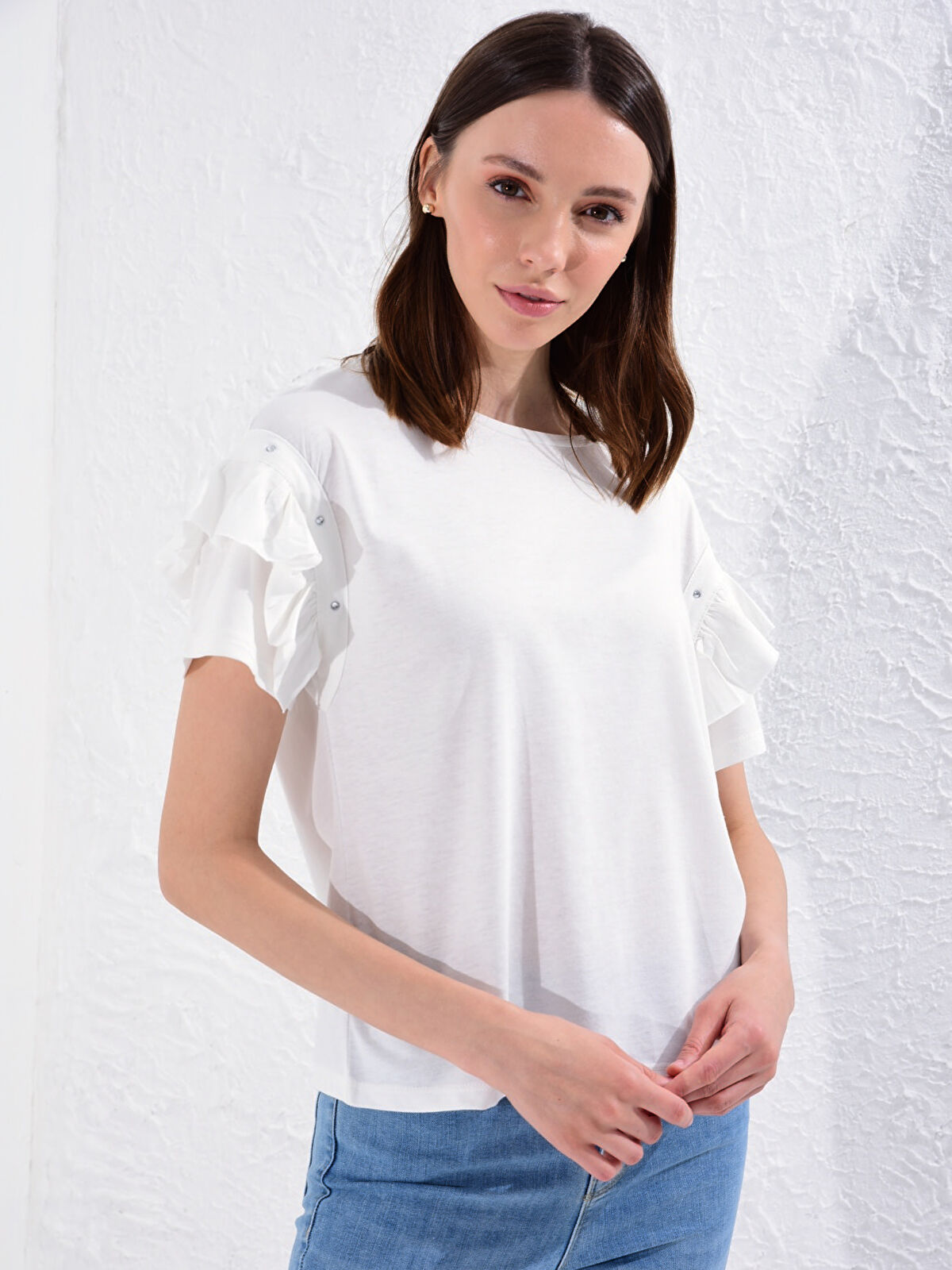 Kolları Fırfırlı Tişört