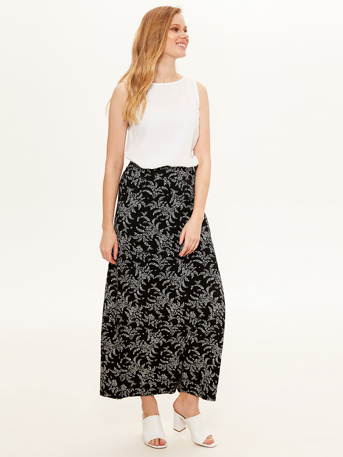 LCW GRACE Standart Fit Penye Kadın A Kesim Uzun Etek LCW GRACE Standart Fit Penye Kadın A Kesim Uzun Etek