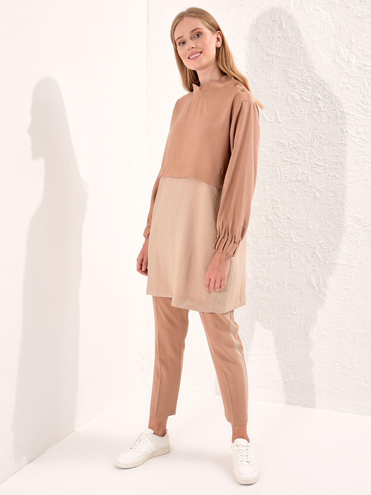 MODEST Uzun Kollu Oversize Gabardin Kadın Renk Bloklu Tunik