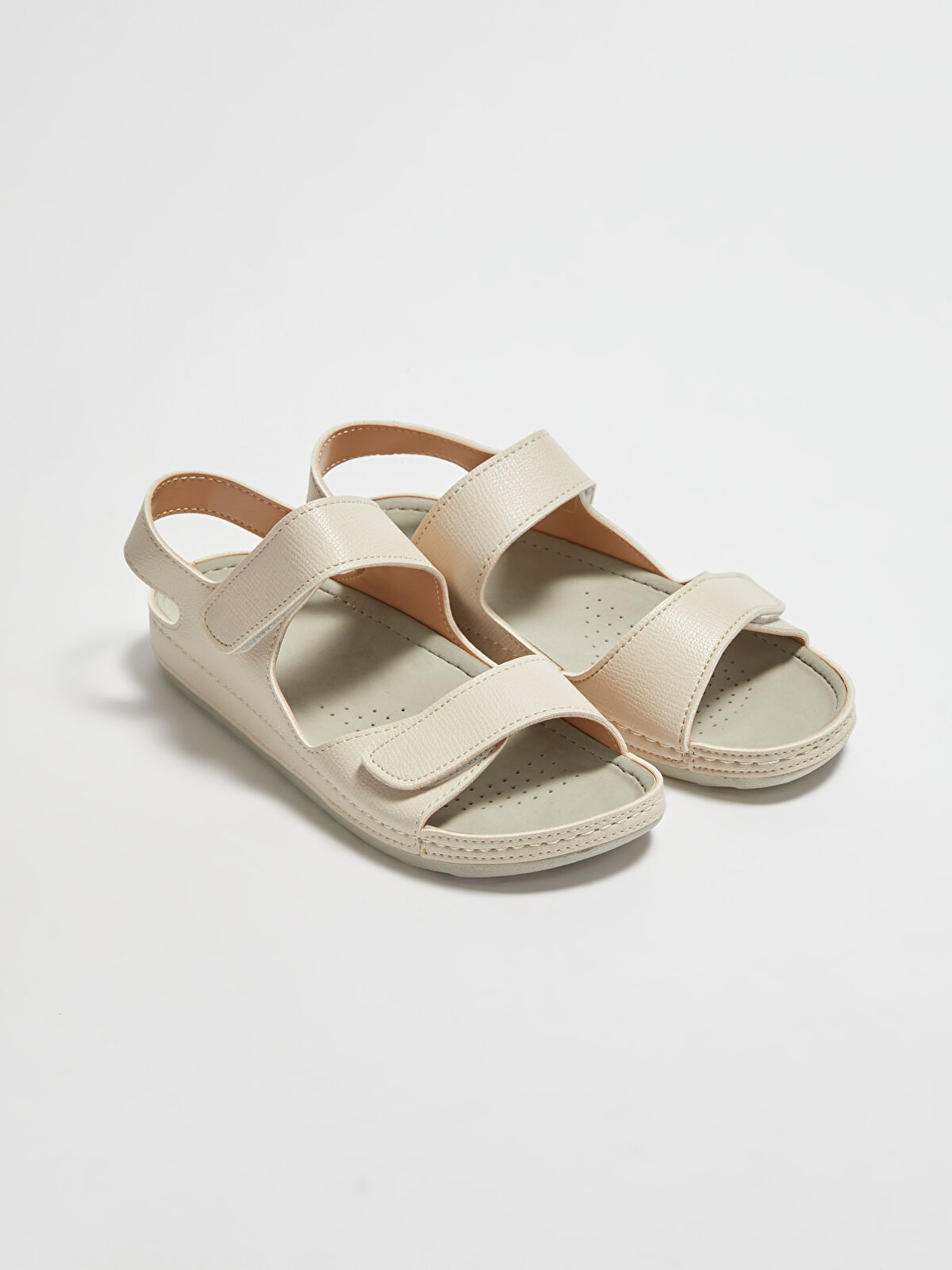 Deri Görünümlü Çift Bantlı Kadın Sandalet