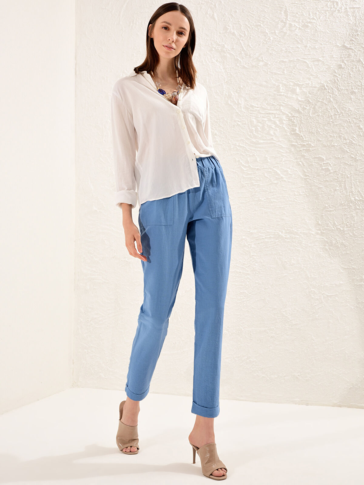 LCW CASUAL Beli Lastikli Cep Detaylı Bilek Boy Keten Pantolon LCW CASUAL Beli Lastikli Cep Detaylı Bilek Boy Keten Pantolon