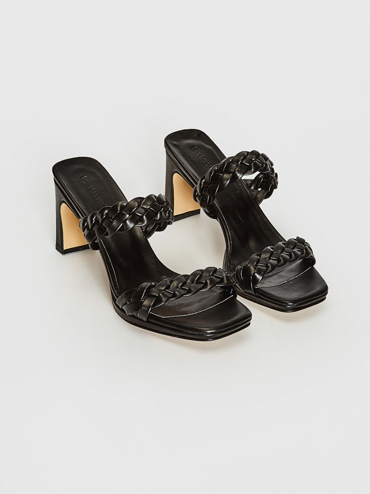 Kadın Dolgu Topuklu Sandalet