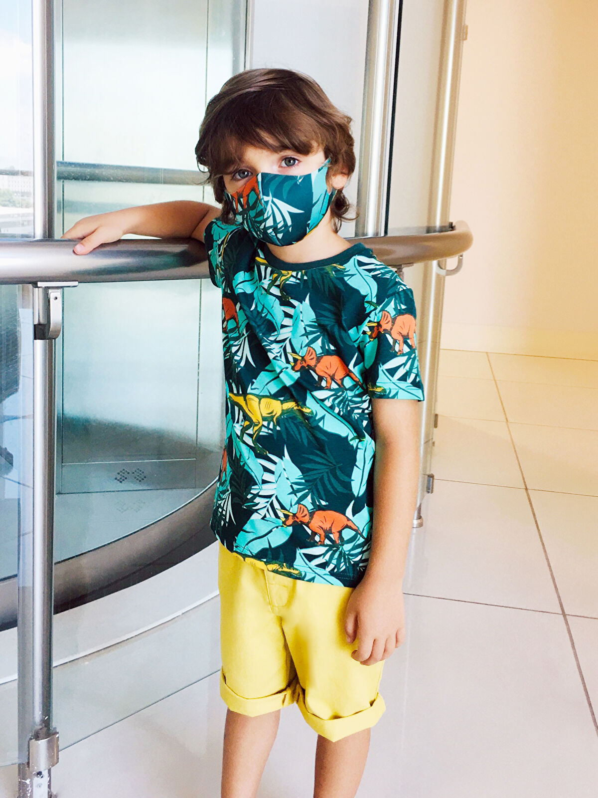 Erkek Çocuk Baskılı Tişört ve Maske