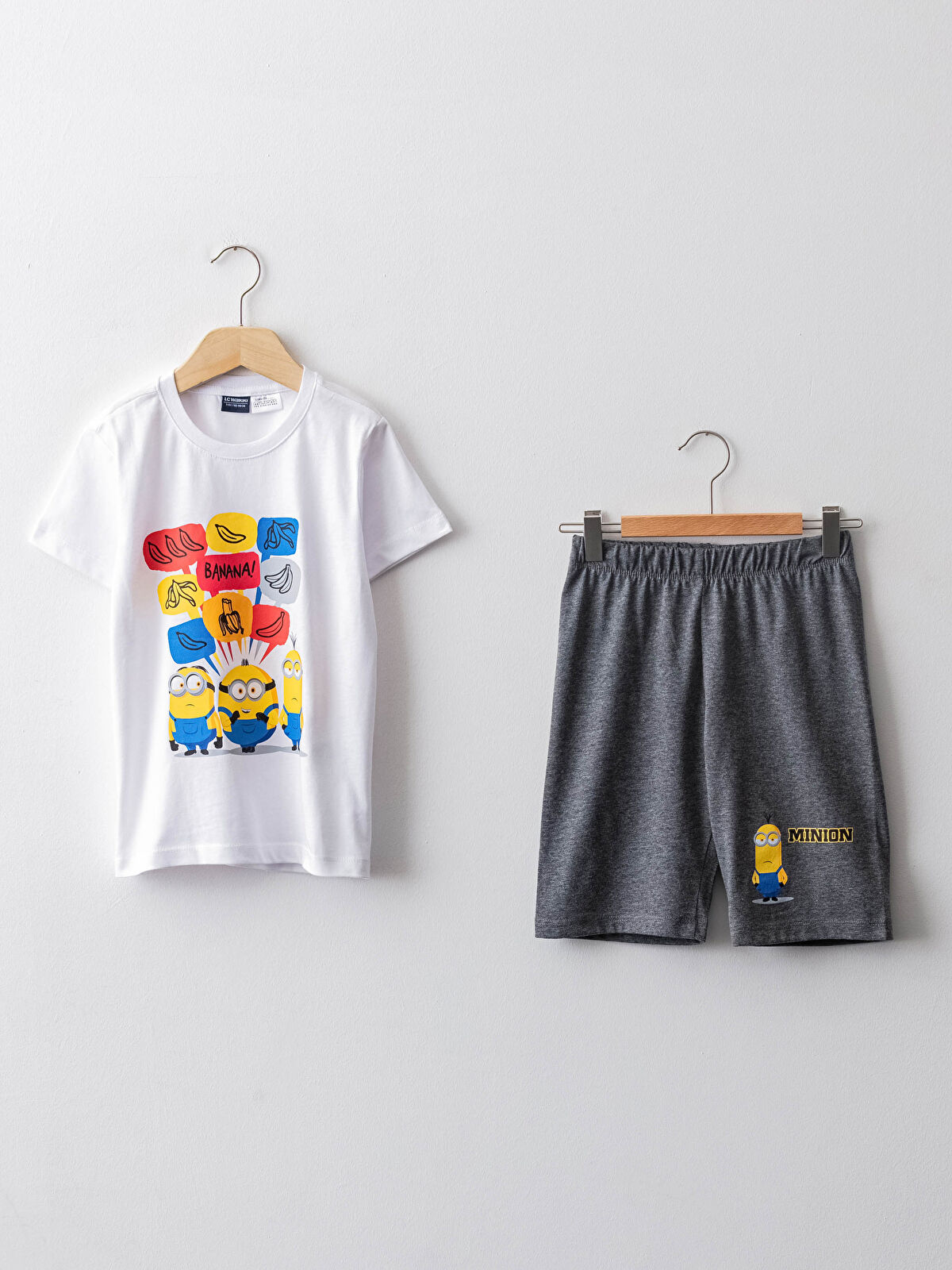 Bisiklet Yaka Minions Baskılı Kısa Kollu Erkek Çocuk Şortlu Pijama Takımı