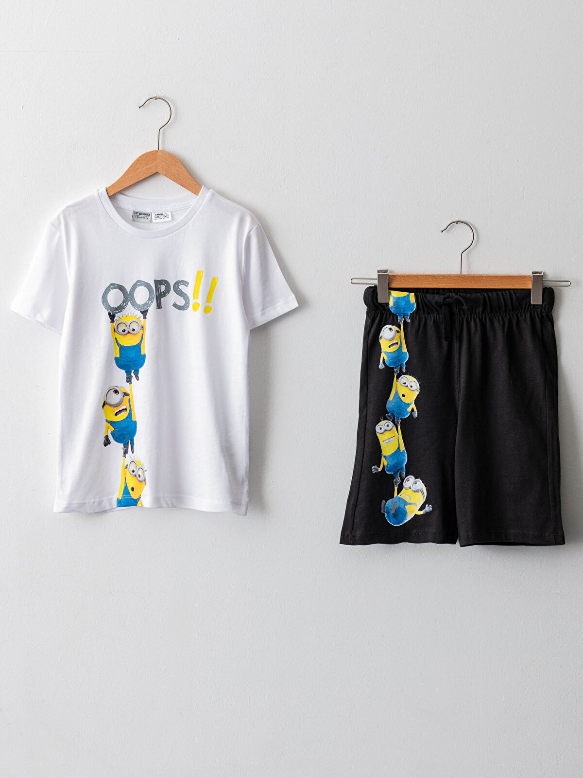 Bisiklet Yaka Minions Baskılı Kısa Kollu Erkek Çocuk Tişört ve Şort