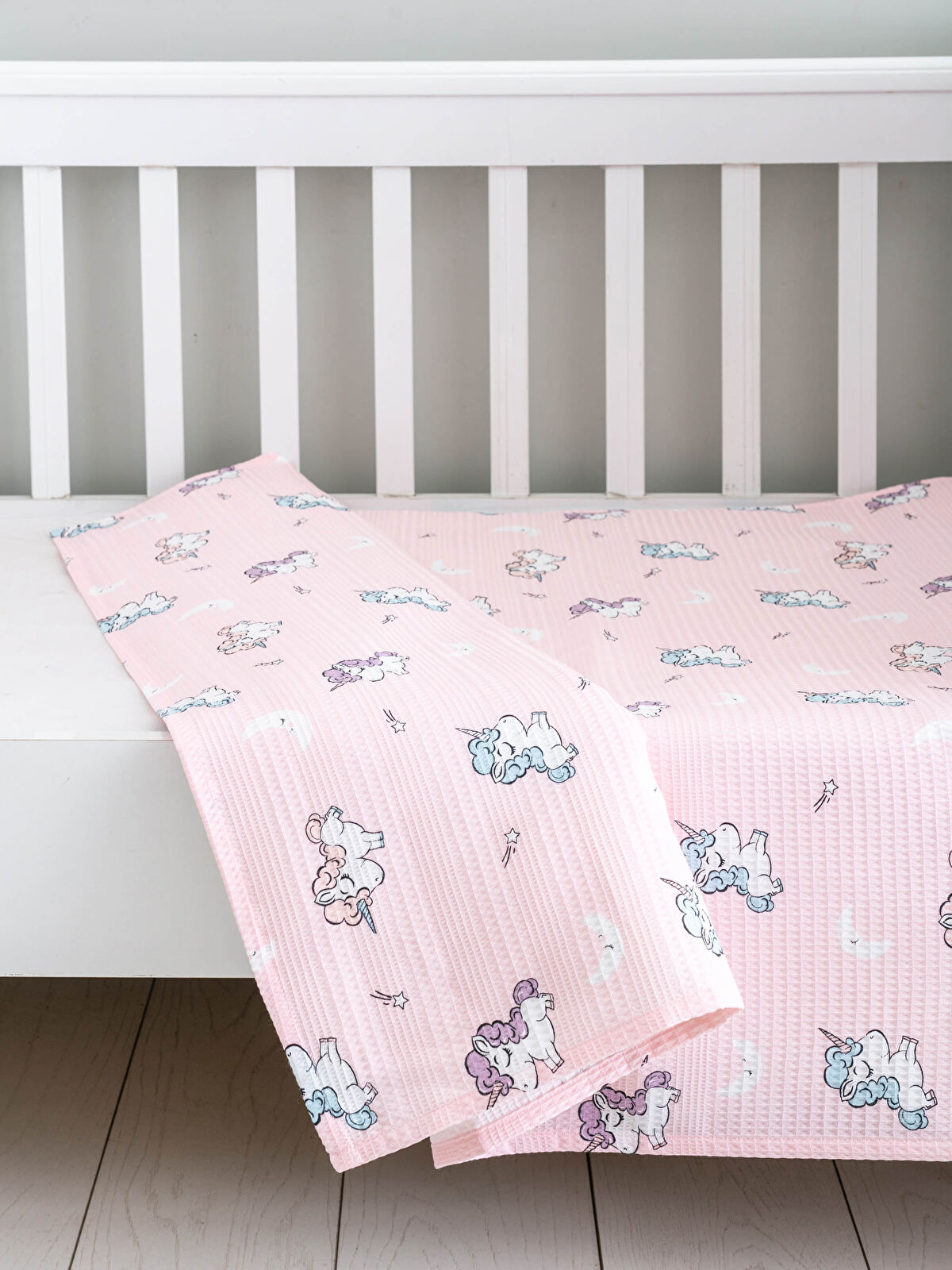 Desenli Kız Bebek Pike 100x150 Cm