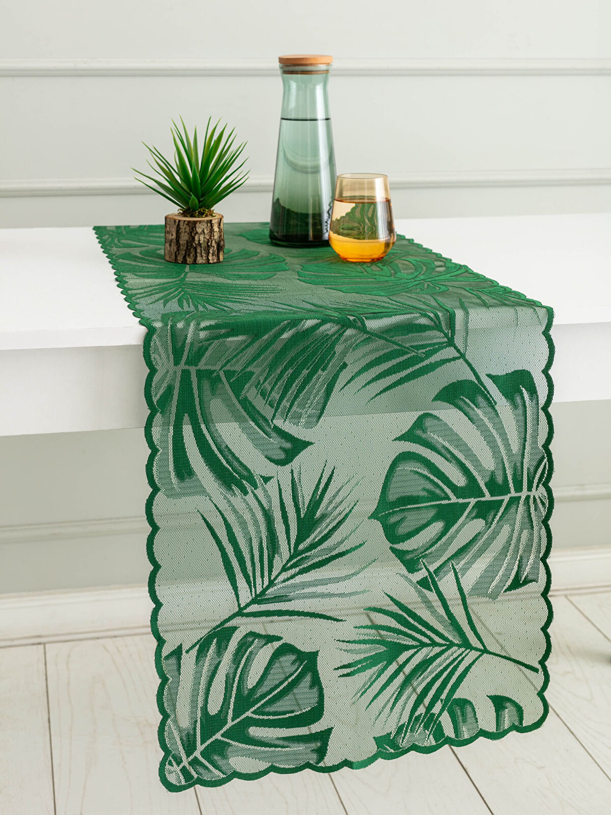 Dantel Detaylı Runner 45x150 Cm Dantel Detaylı Runner 45x150 Cm