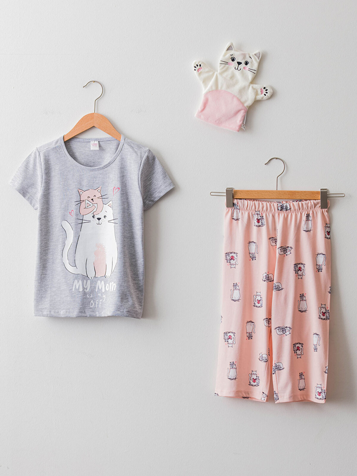 Bisiklet Yaka Baskılı Kısa Kollu Kız Çocuk Pijama Takımı ve Kukla