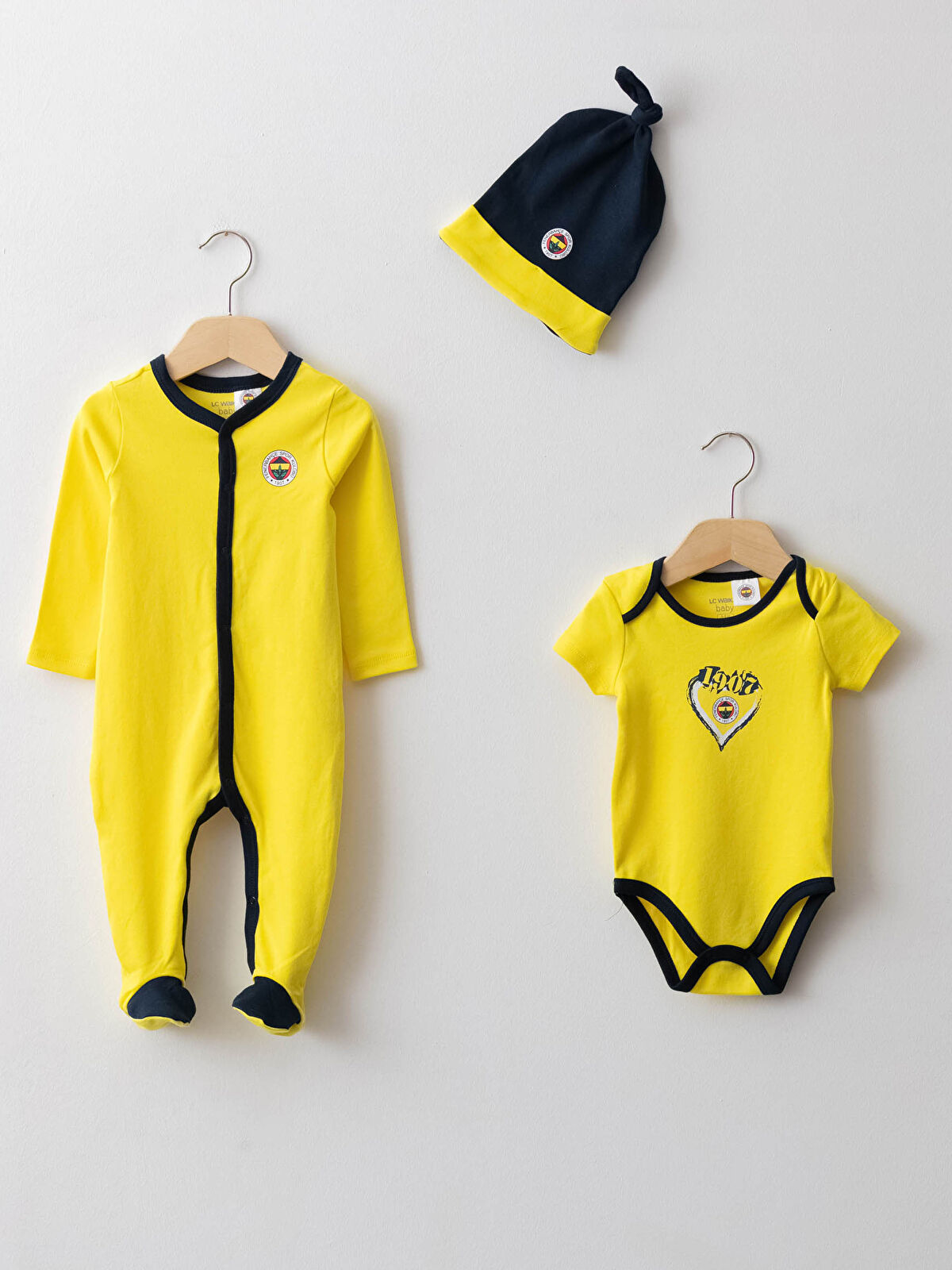 Fenerbahçe Baskılı Pamuklu Unisex Bebek Taraftar 3'lü Takım