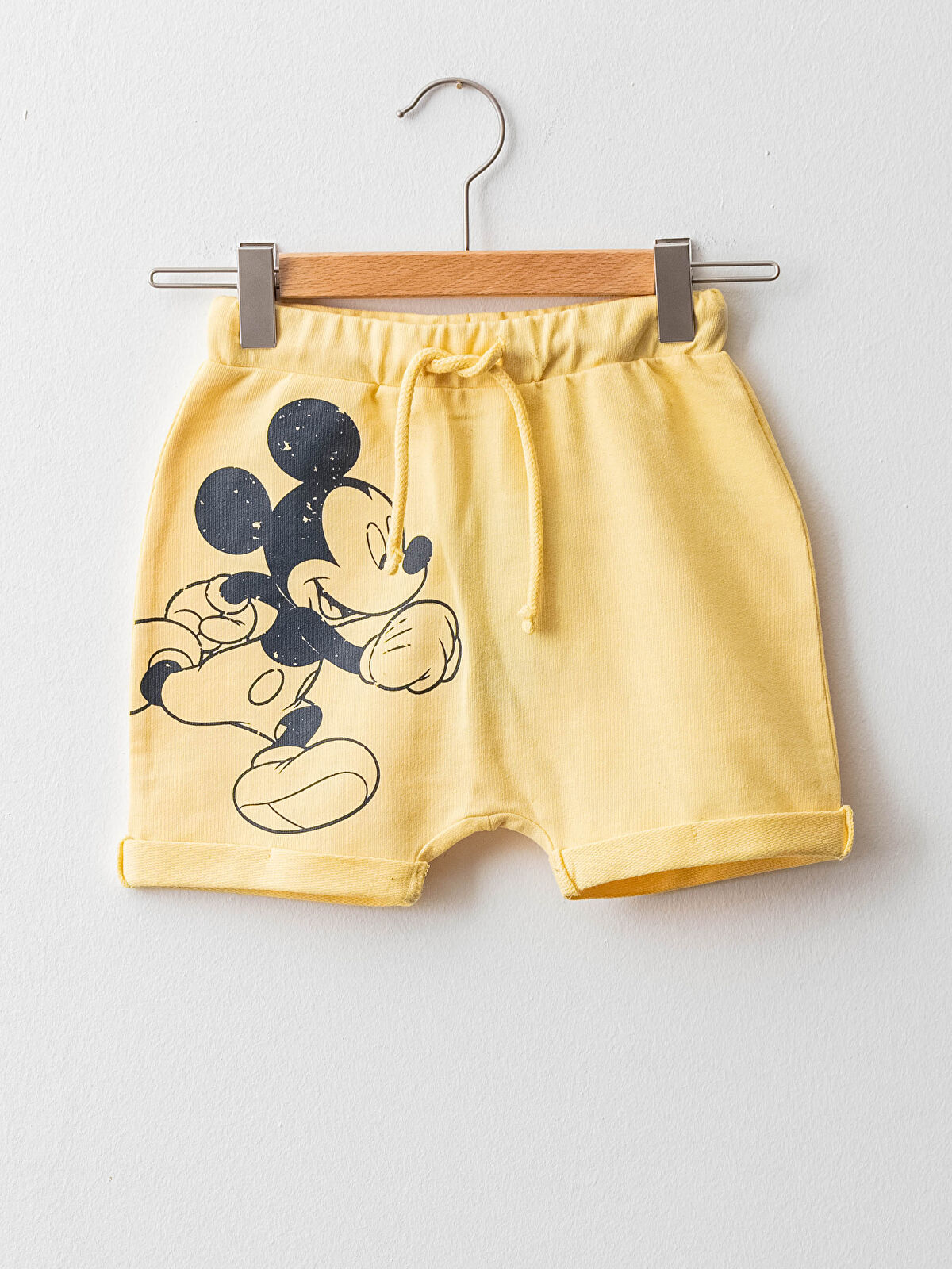 Beli Lastikli Mickey Mouse Baskılı Erkek Bebek Şort