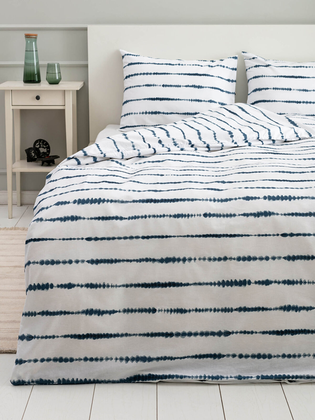 Çift Kişilik Desenli Dokuma Nevresim ve Yastık Kılıfı