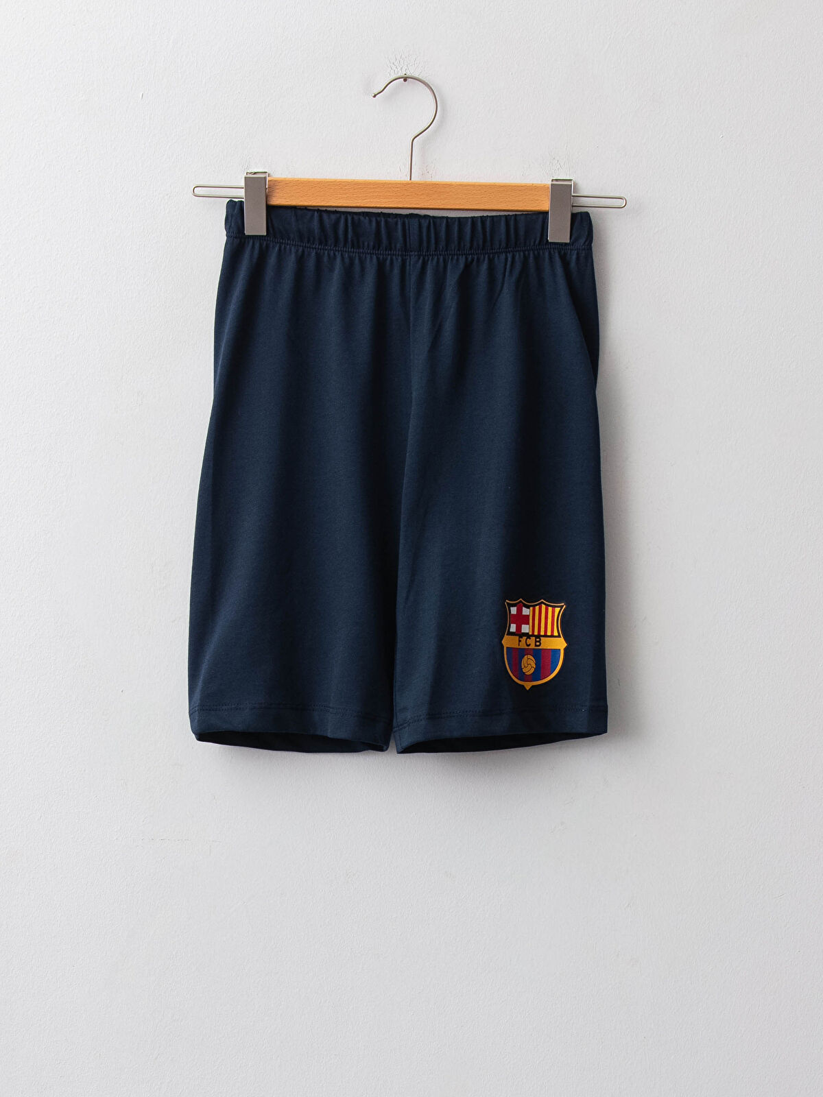 Beli Lastikli Barcelona Baskılı Erkek Çocuk Pijama Şort