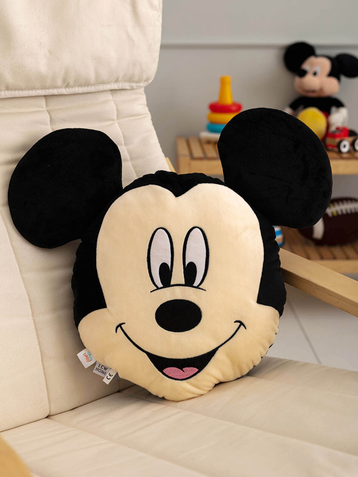 Mickey Mouse Lisanslı Pelüş Kırlent Mickey Mouse Lisanslı Pelüş Kırlent
