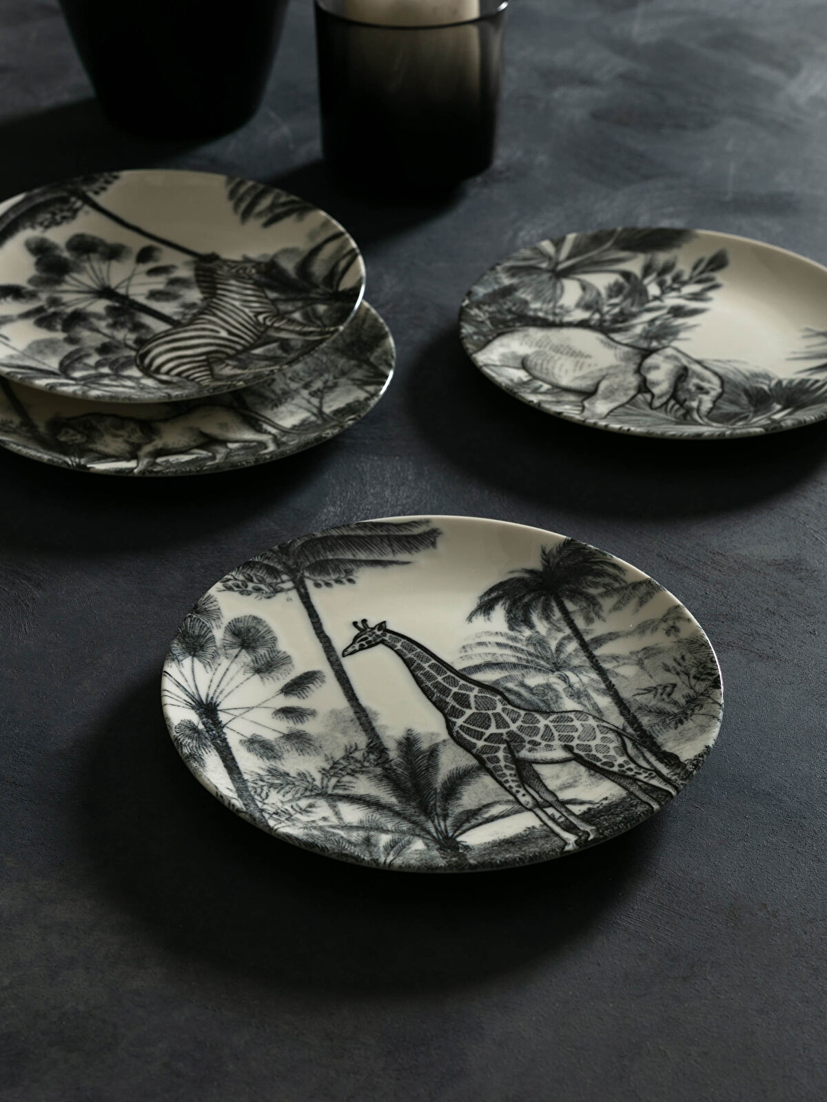 Zürafa Baskılı Porselen Tabak 19 Cm