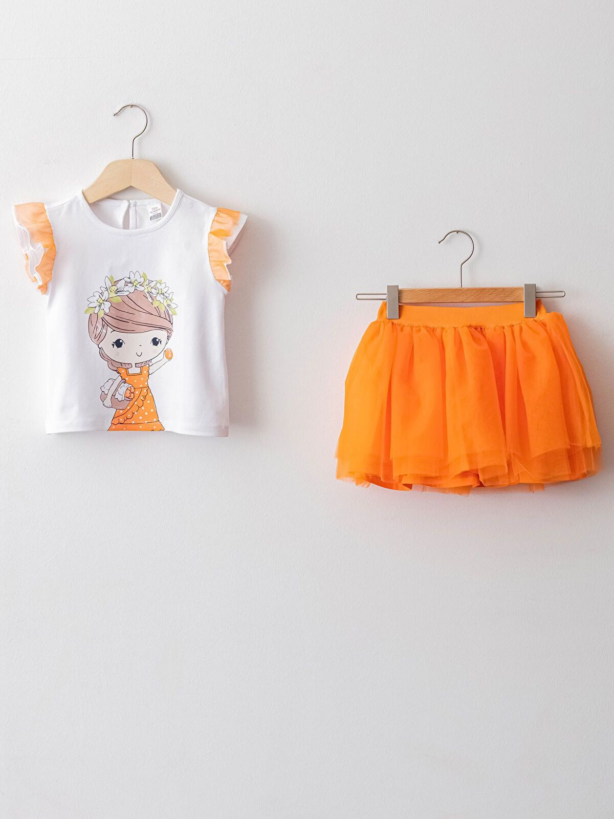 Bisiklet Yaka Kısa Kollu Baskılı Kız Bebek Tişört ve Tül Etek 2'li Takım