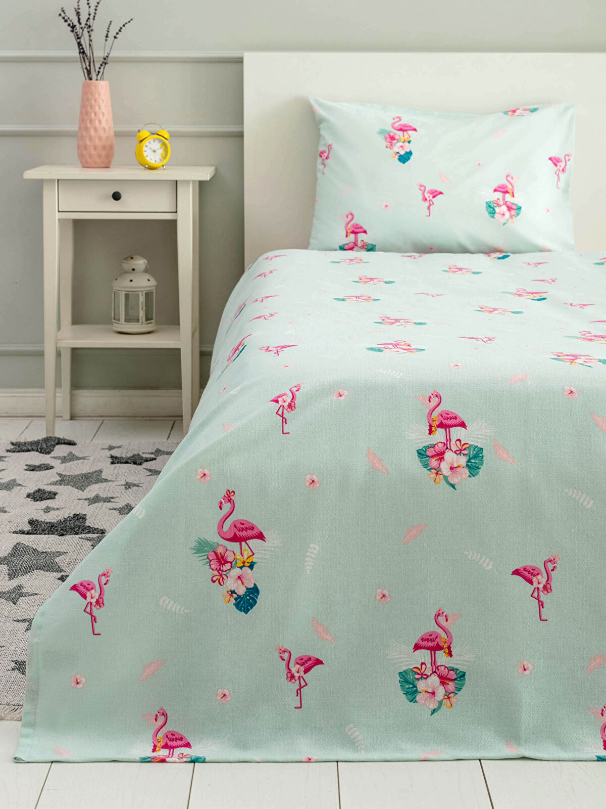 Flamingo Baskılı Kız Çocuk Pike Takımı Flamingo Baskılı Kız Çocuk Pike Takımı