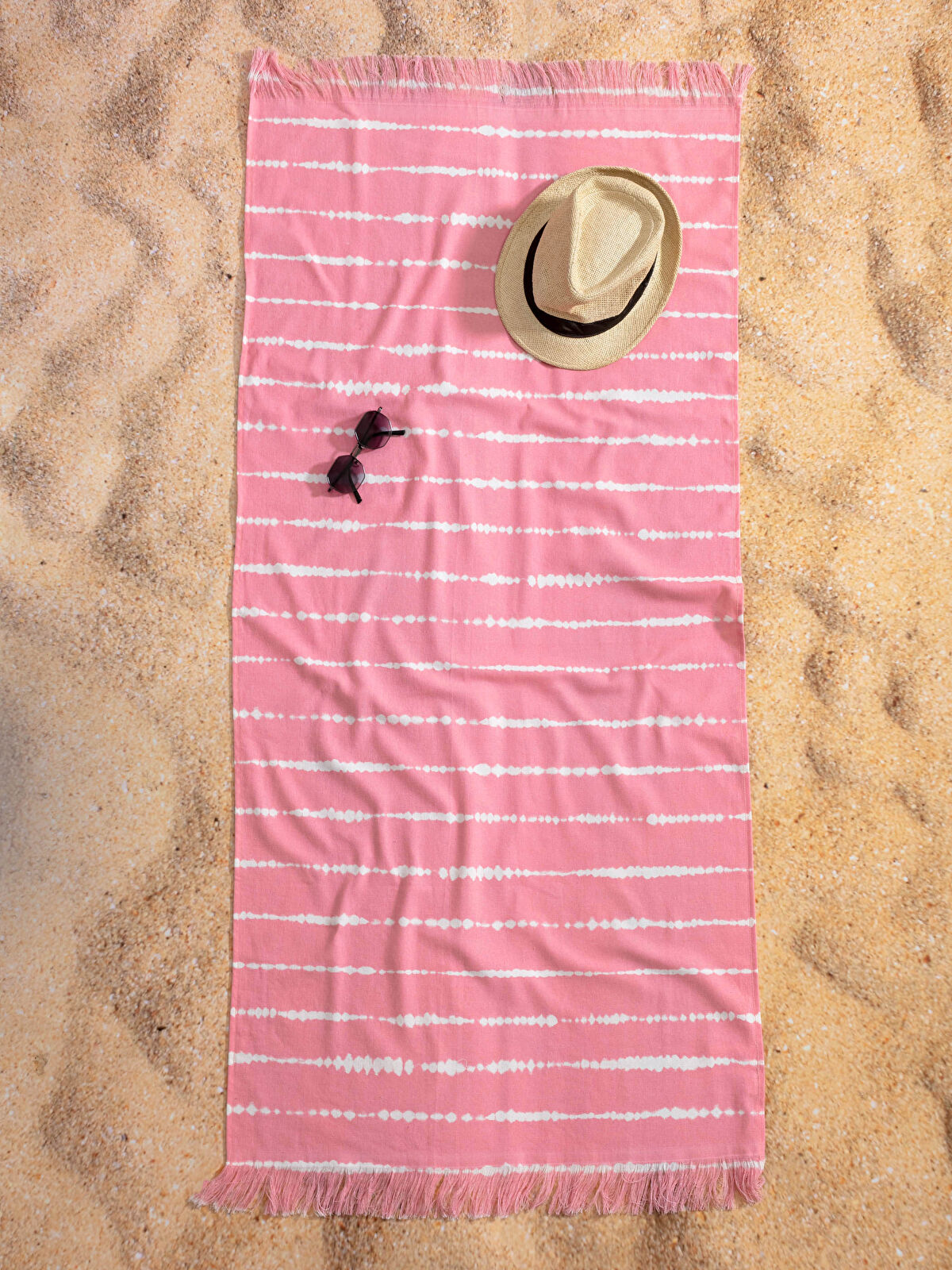 Çizgi Baskılı Saçaklı Plaj Havlusu
