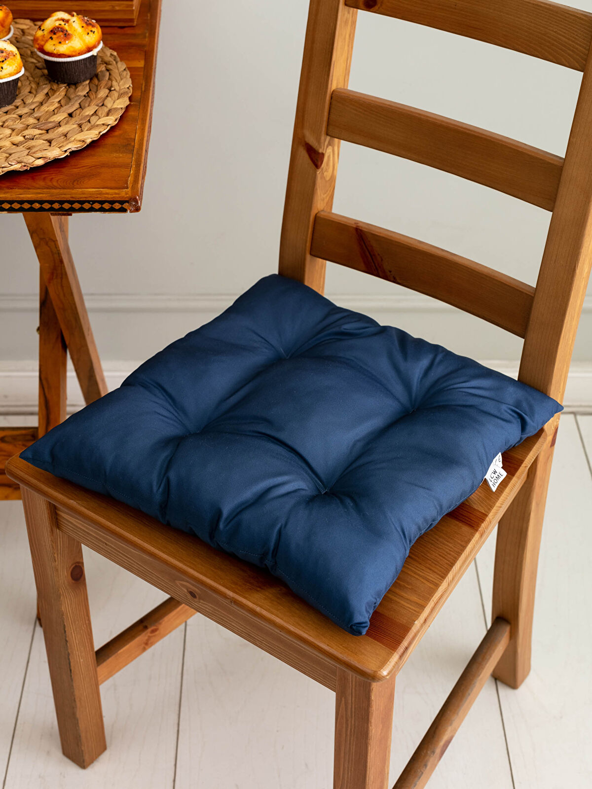 Bağcıklı Sandalye Minderi 40x40 Cm Bağcıklı Sandalye Minderi 40x40 Cm