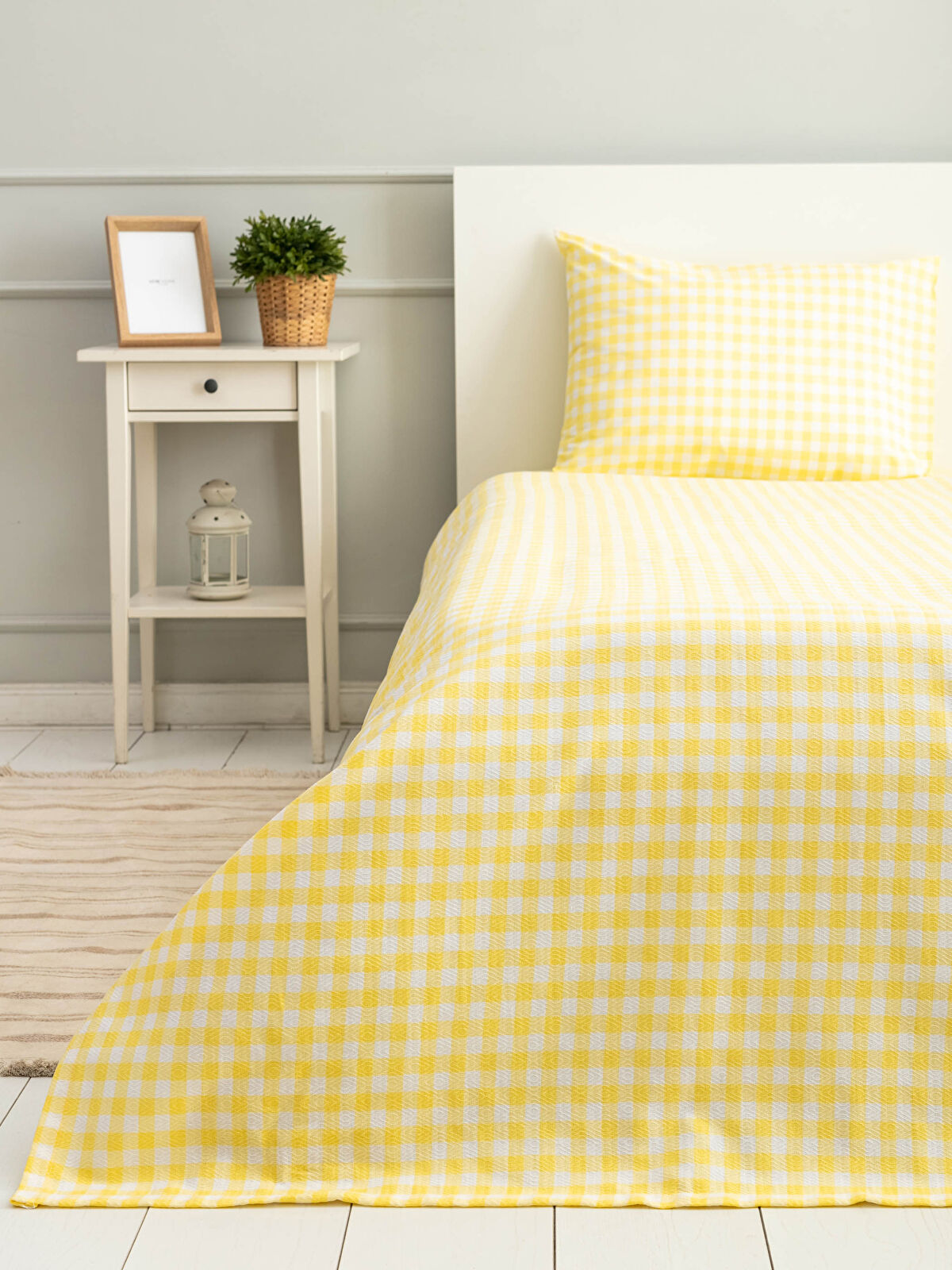 Tek Kişilik Ekose Desenli Pike Takımı