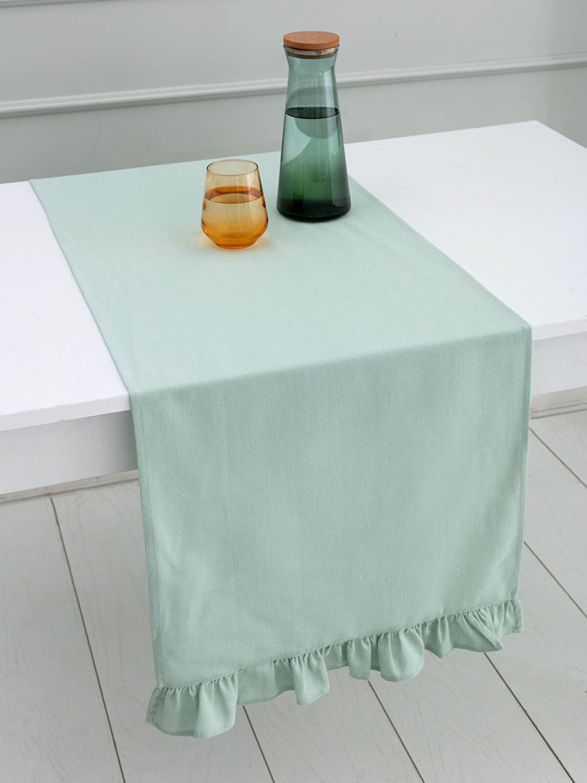 Fır Fır Detaylı Düz Runner 45x150 Cm Fır Fır Detaylı Düz Runner 45x150 Cm