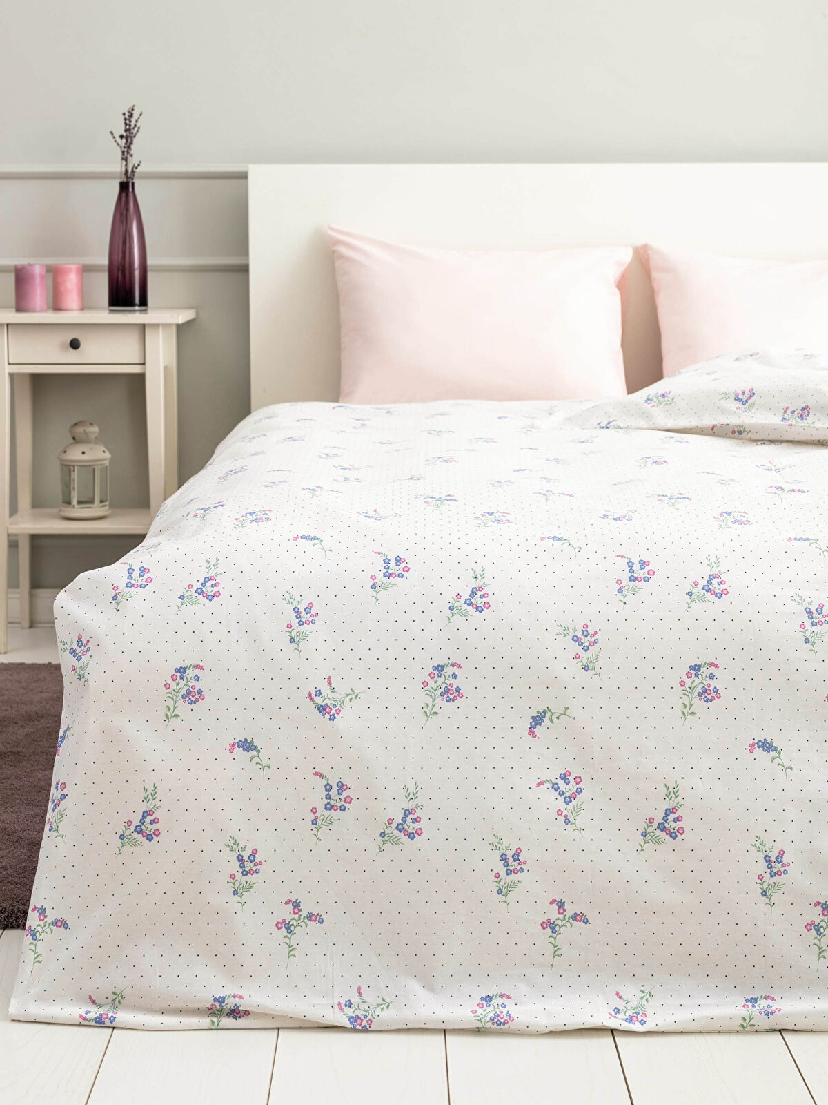 Çift Kişilik Çiçek Baskılı Dokuma Nevresim 200x220 Cm