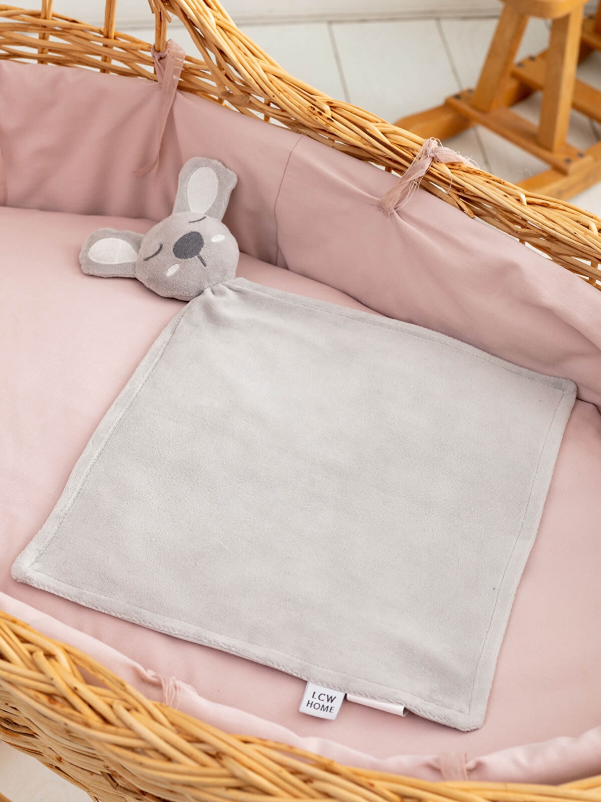 Koala Nakışlı Kadife Bebek Ağız Bezi Koala Nakışlı Kadife Bebek Ağız Bezi