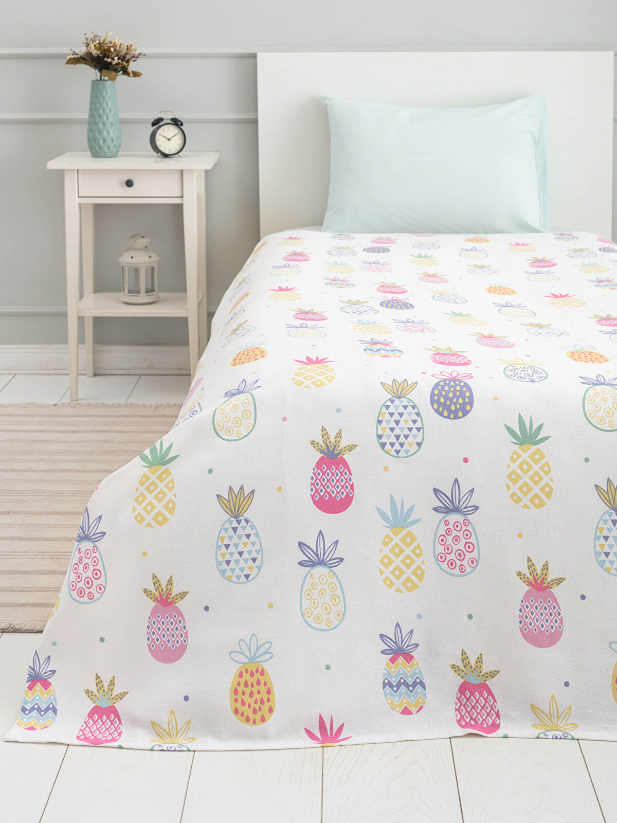Ananas Baskılı Pamuklu Kız Çocuk Pike 160x230 Cm