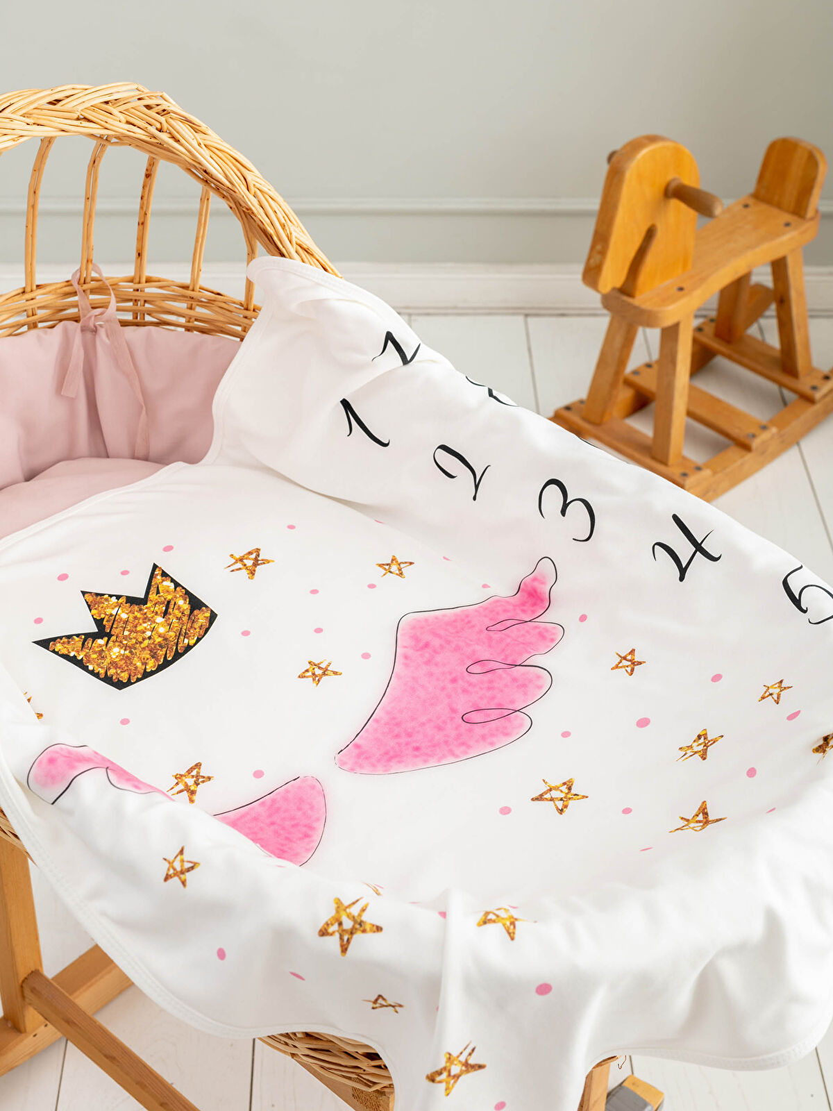 Baskılı Pamuklu Kız Bebek Ay Baskılı Anı Battaniyesi