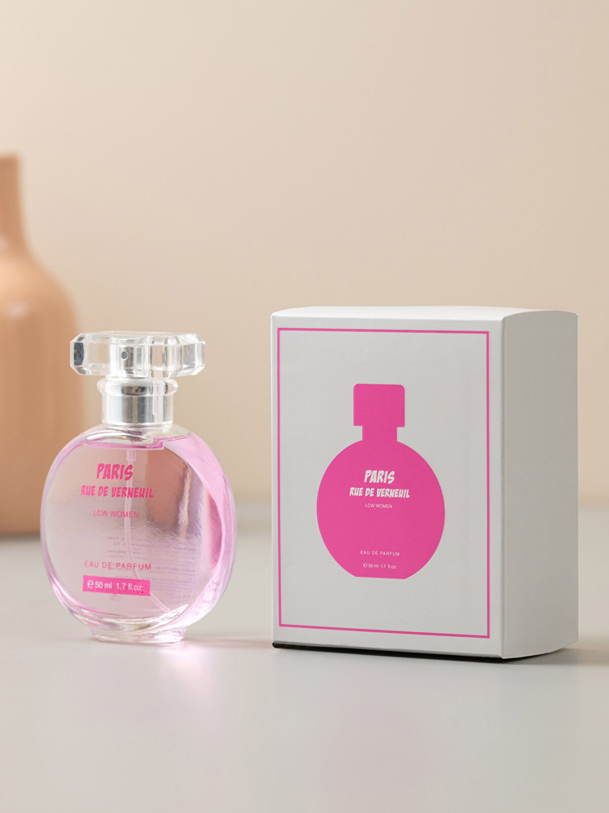 LCW Paris Rue De Verneuil EDP Kadın Parfüm 50 Ml LCW Paris Rue De Verneuil EDP Kadın Parfüm 50 Ml