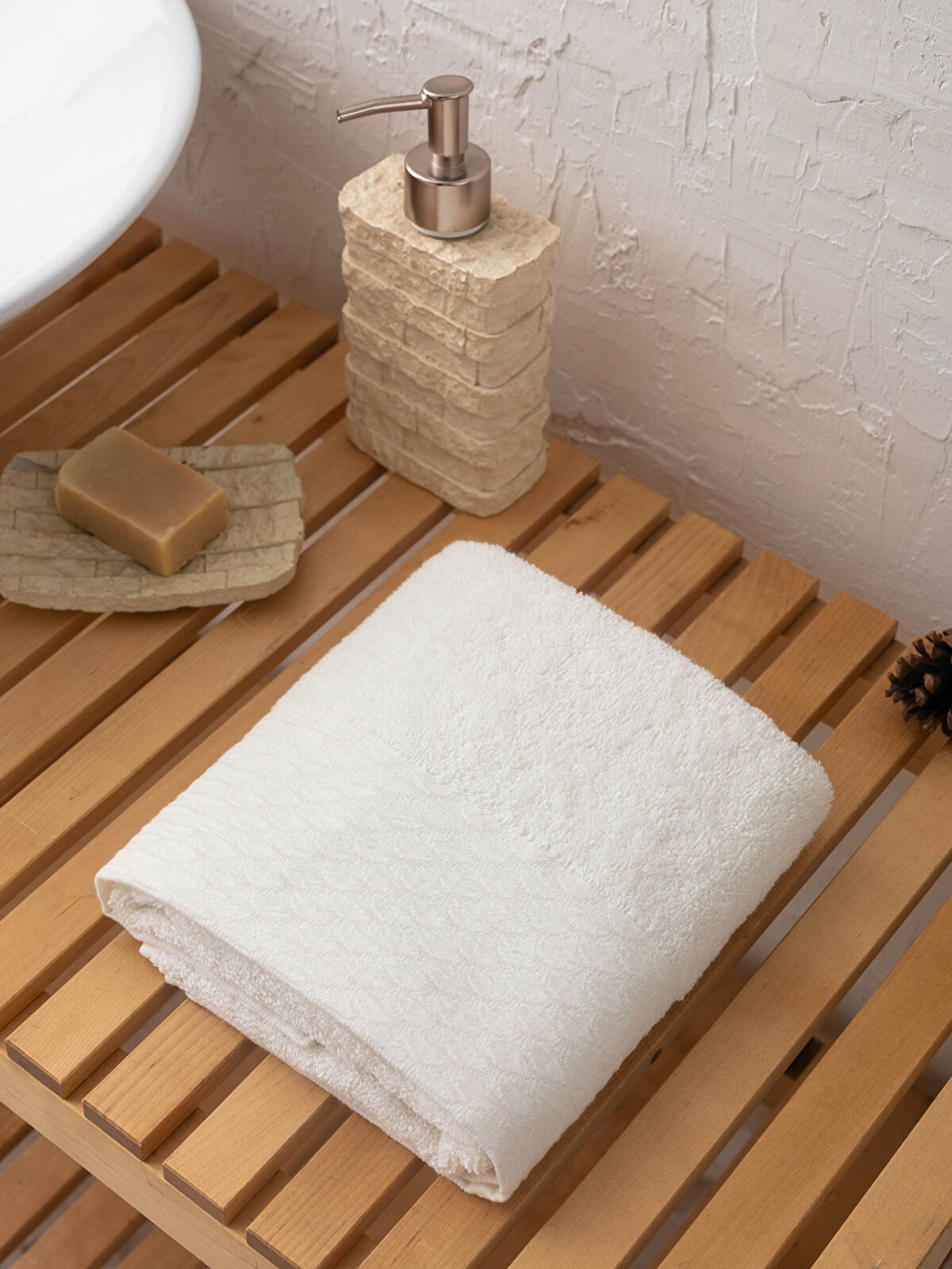 Jakarlı Yüz Havlusu 50x80 Cm Jakarlı Yüz Havlusu 50x80 Cm