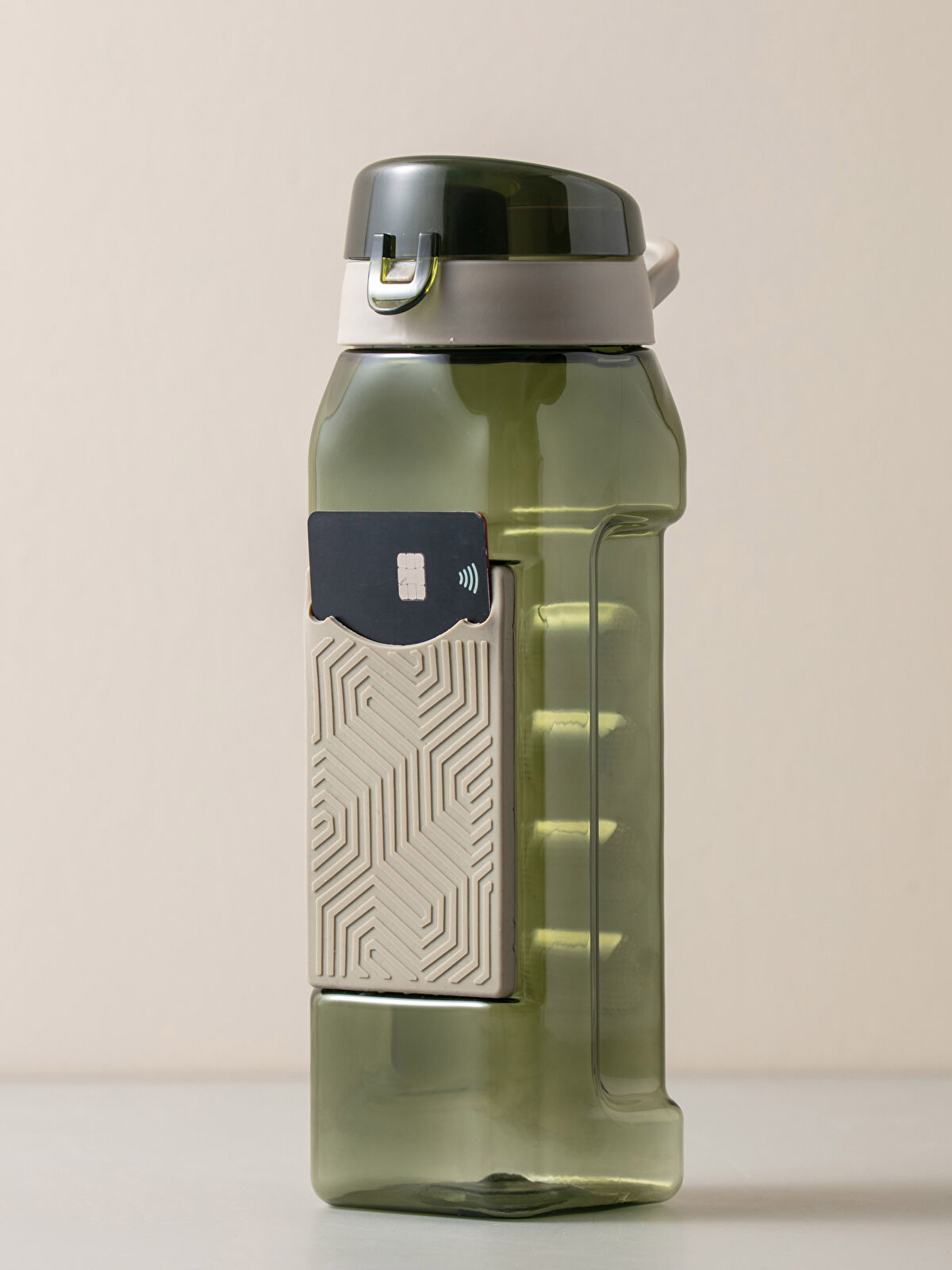 Kartlıklı Kadın Matara 730 Ml