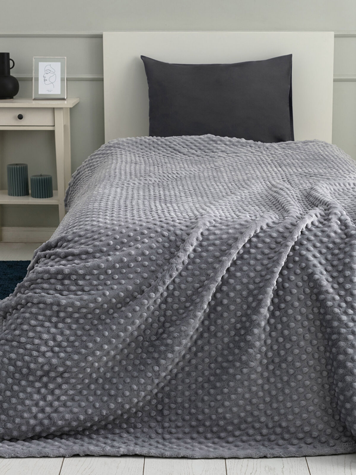 Tek Kişilik Tomurcuk Desenli Yumuşak Dokulu Battaniye 150x220 Cm