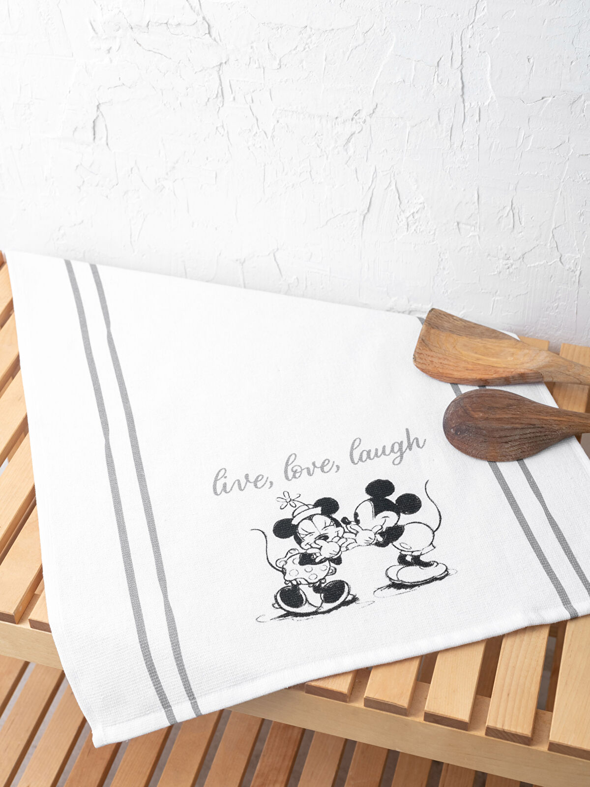 Mickey Mouse Lisanslı Kurulama Bezi 40x60 Cm Mickey Mouse Lisanslı Kurulama Bezi 40x60 Cm