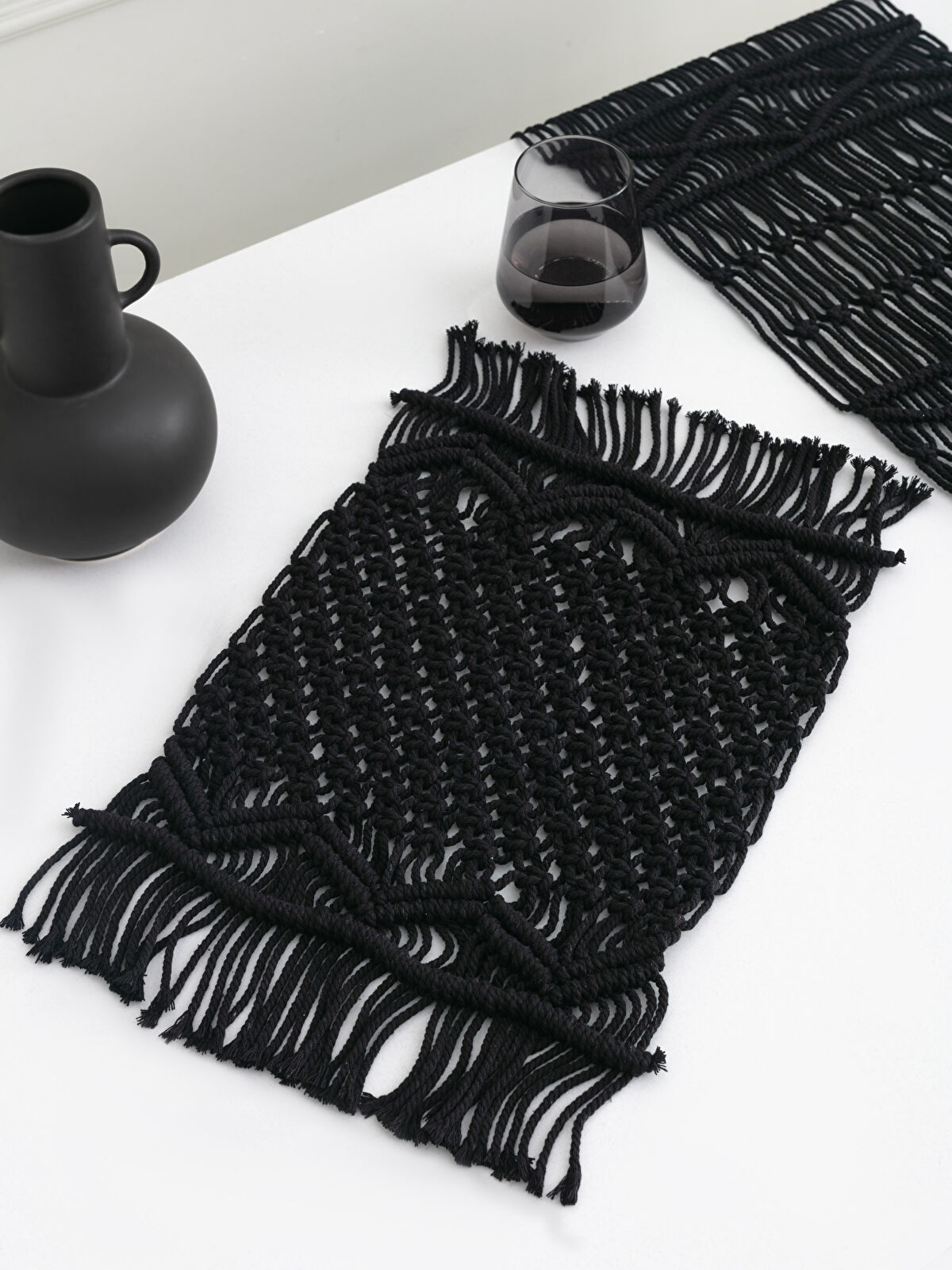 Makrome Püskül Detaylı Amerikan Servis 30x45 Cm Makrome Püskül Detaylı Amerikan Servis 30x45 Cm