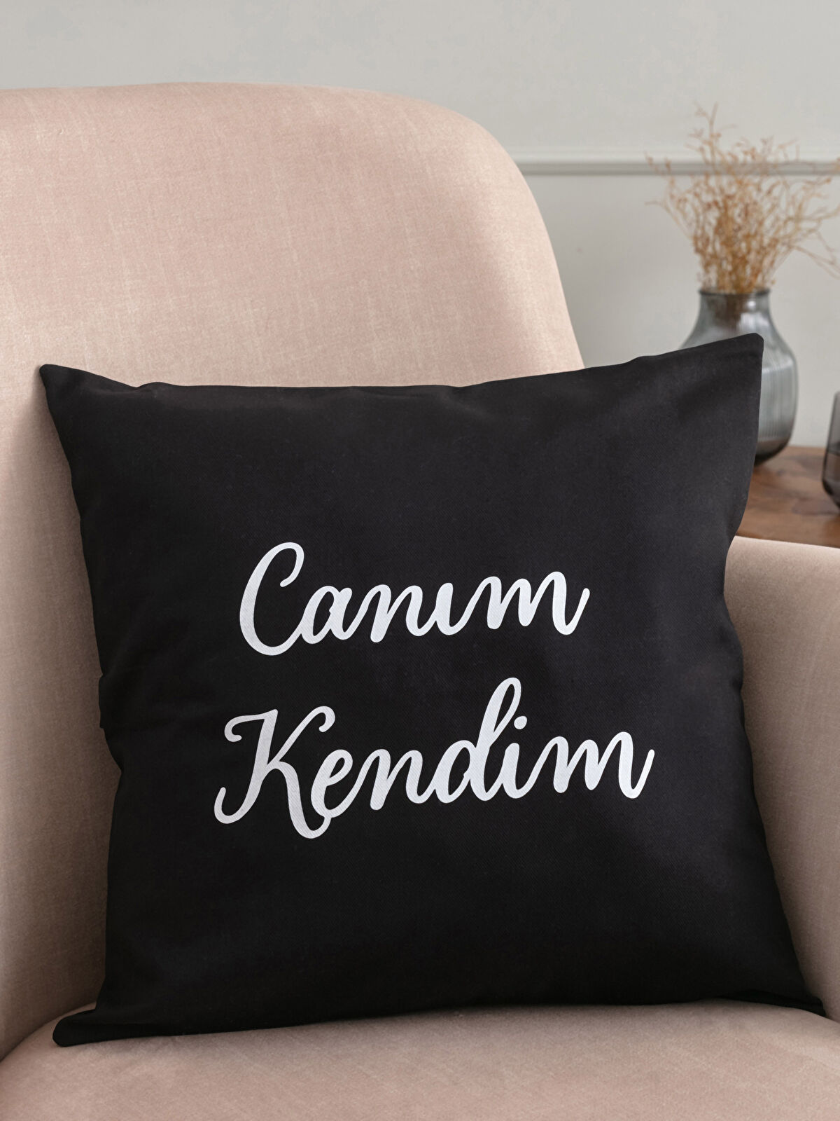 Yazı Baskılı Gabardin Kırlent Kılıfı 45x45 Cm