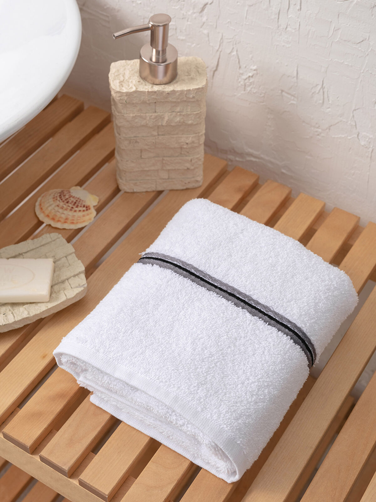 Nakışlı Jakarlı Bukle Yüz Havlusu 50x80 Cm