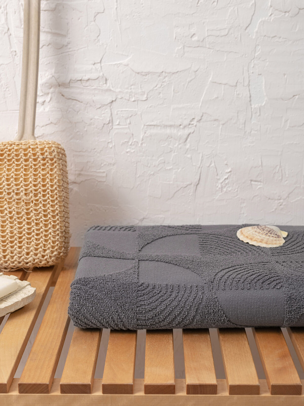 Jakarlı Kadife Banyo Havlusu 70x140 Cm Jakarlı Kadife Banyo Havlusu 70x140 Cm