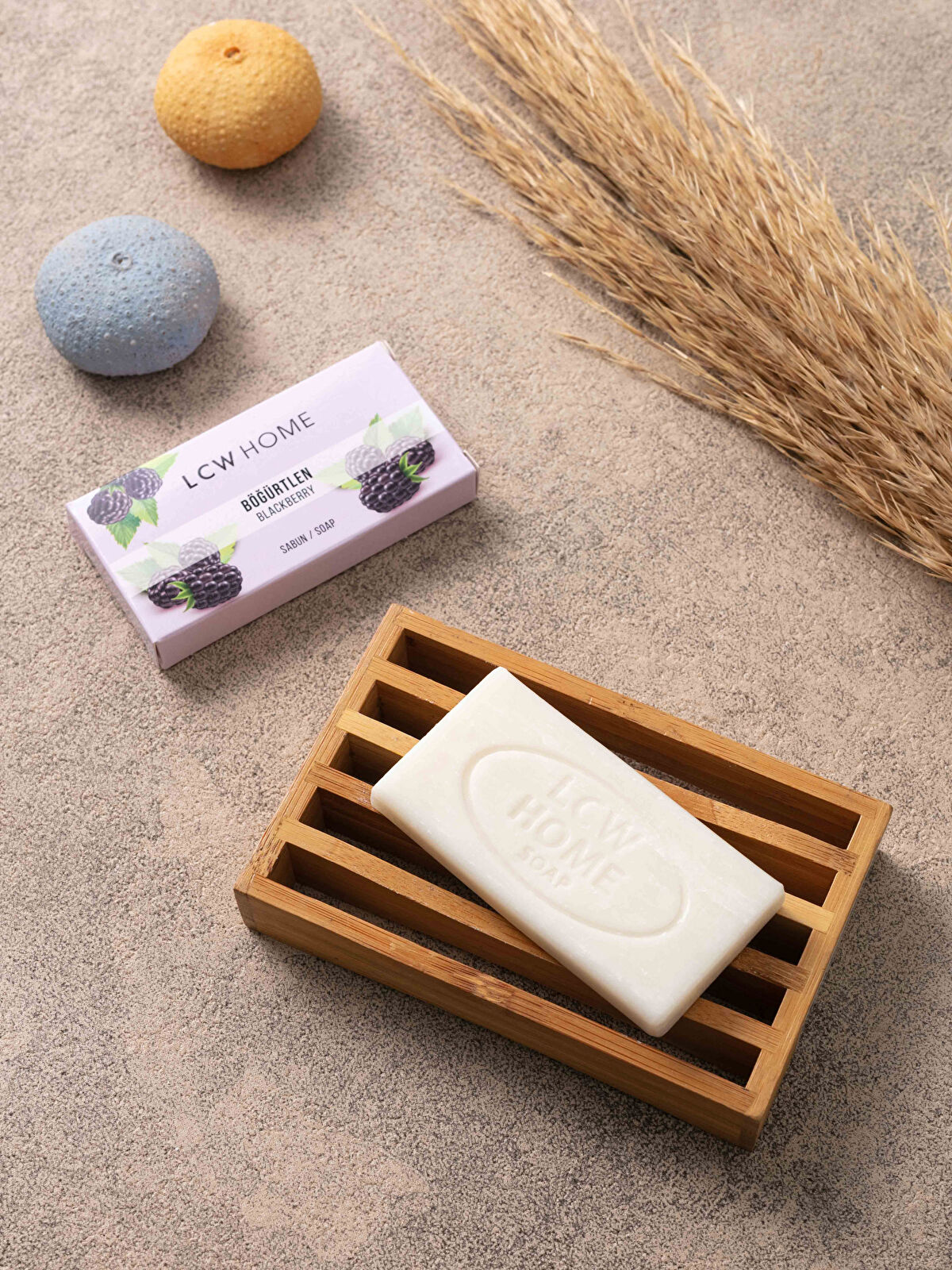 Böğürtlen Kokulu Katı Sabun 50 Gr Böğürtlen Kokulu Katı Sabun 50 Gr