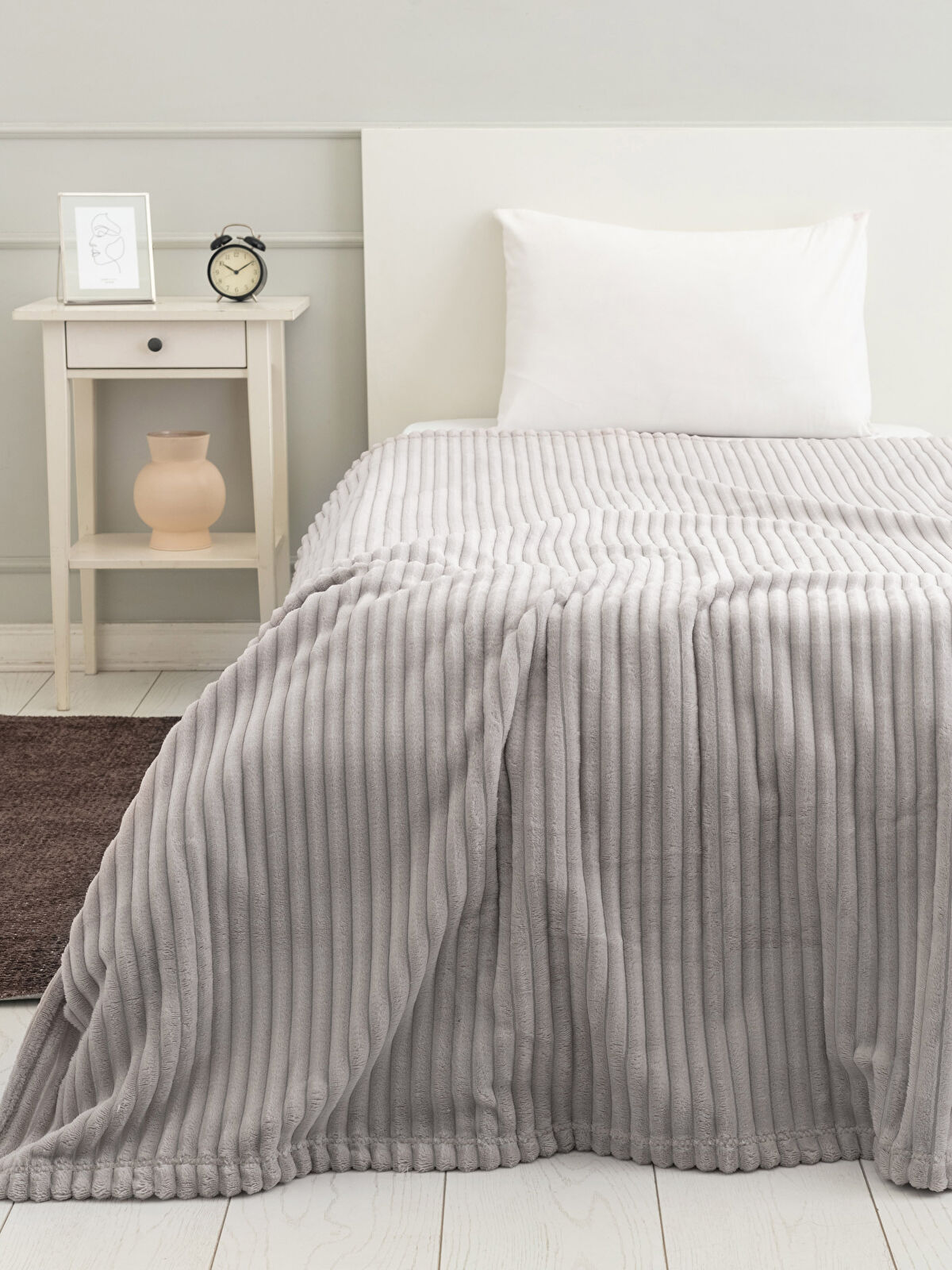 Tek Kişilik Yumuşak Dokulu Fitilli Battaniye 150x200 Cm Tek Kişilik Yumuşak Dokulu Fitilli Battaniye 150x200 Cm